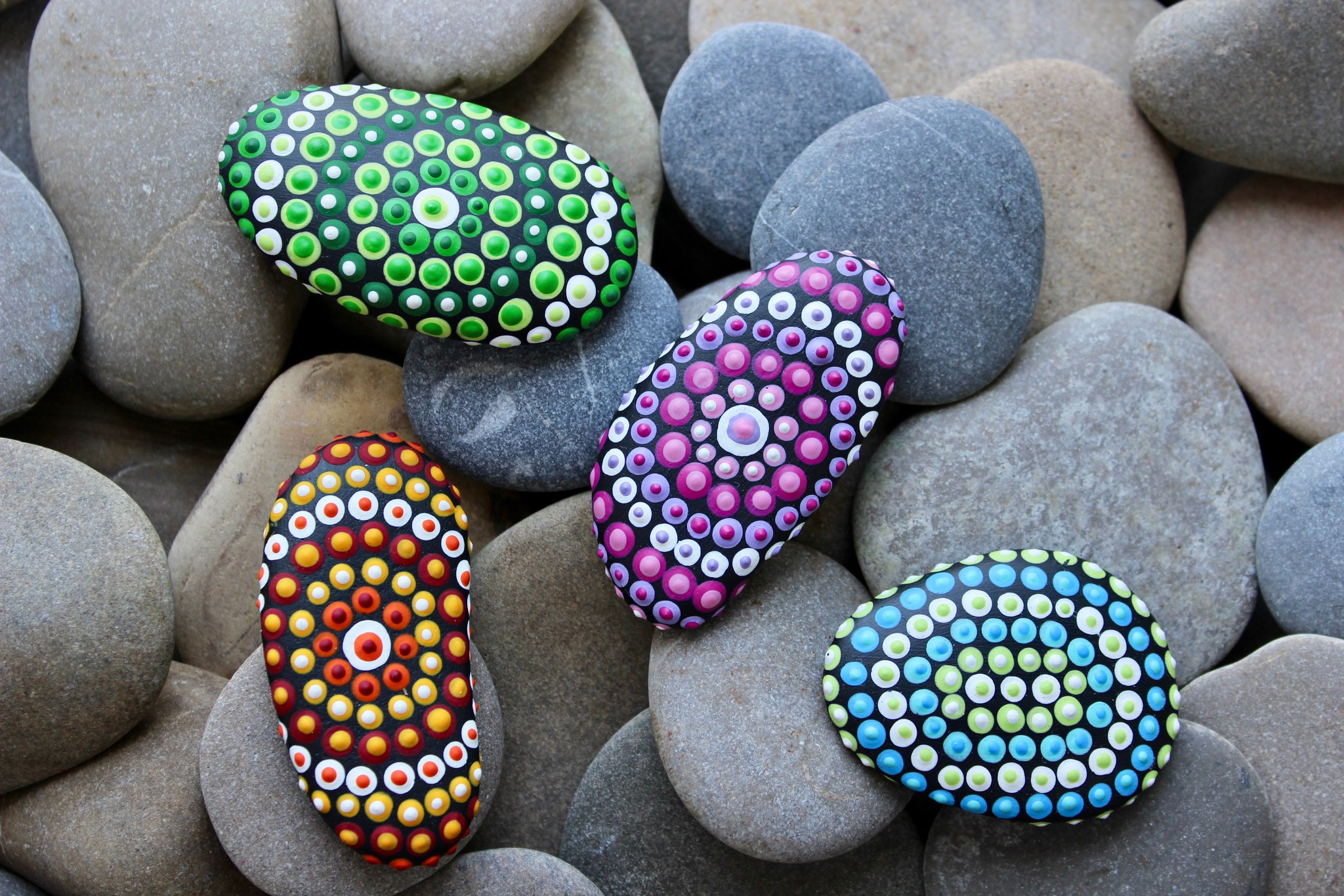 Steinkunst - Dot-Painting