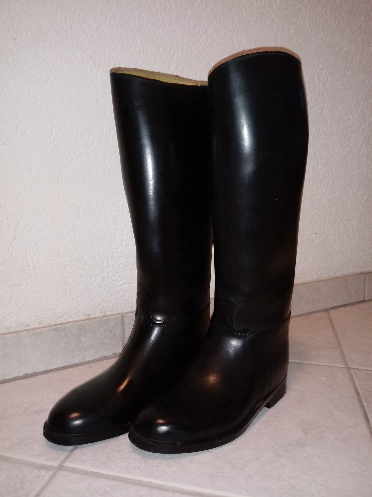 Lady Tinka - Gummistiefel - Lady Tinka - Femdom, Sadistin & Fetischistin