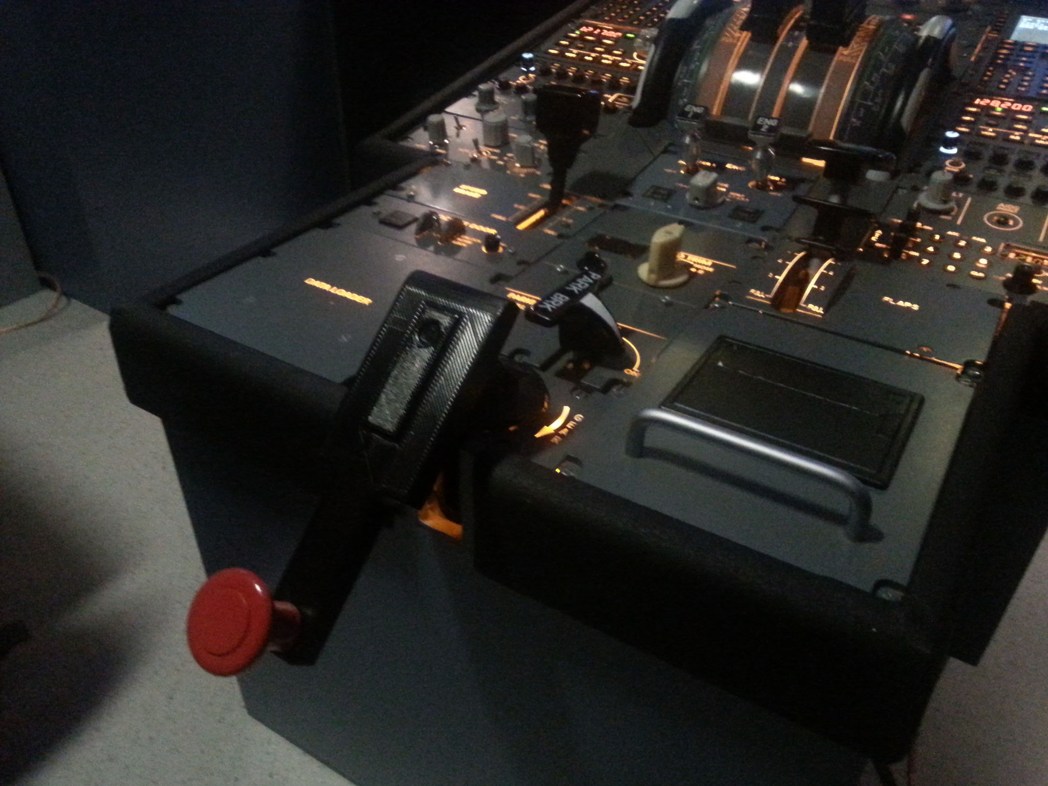 Pedestal - Airbus A320 Cockpit