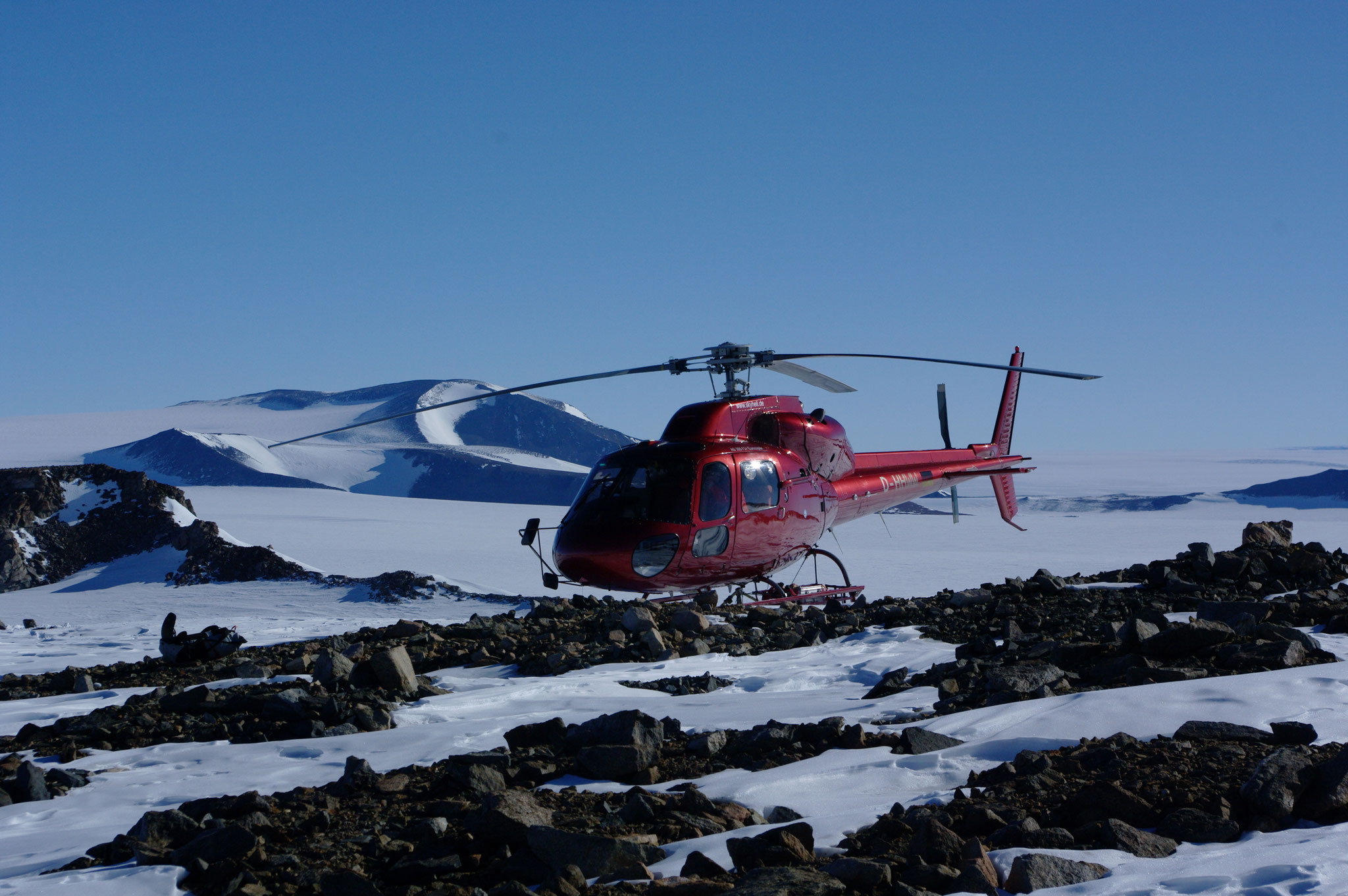 SKY HELI GmbH - Hubschrauber Unternehmen und Flugschule - SKY HELI GmbH ...