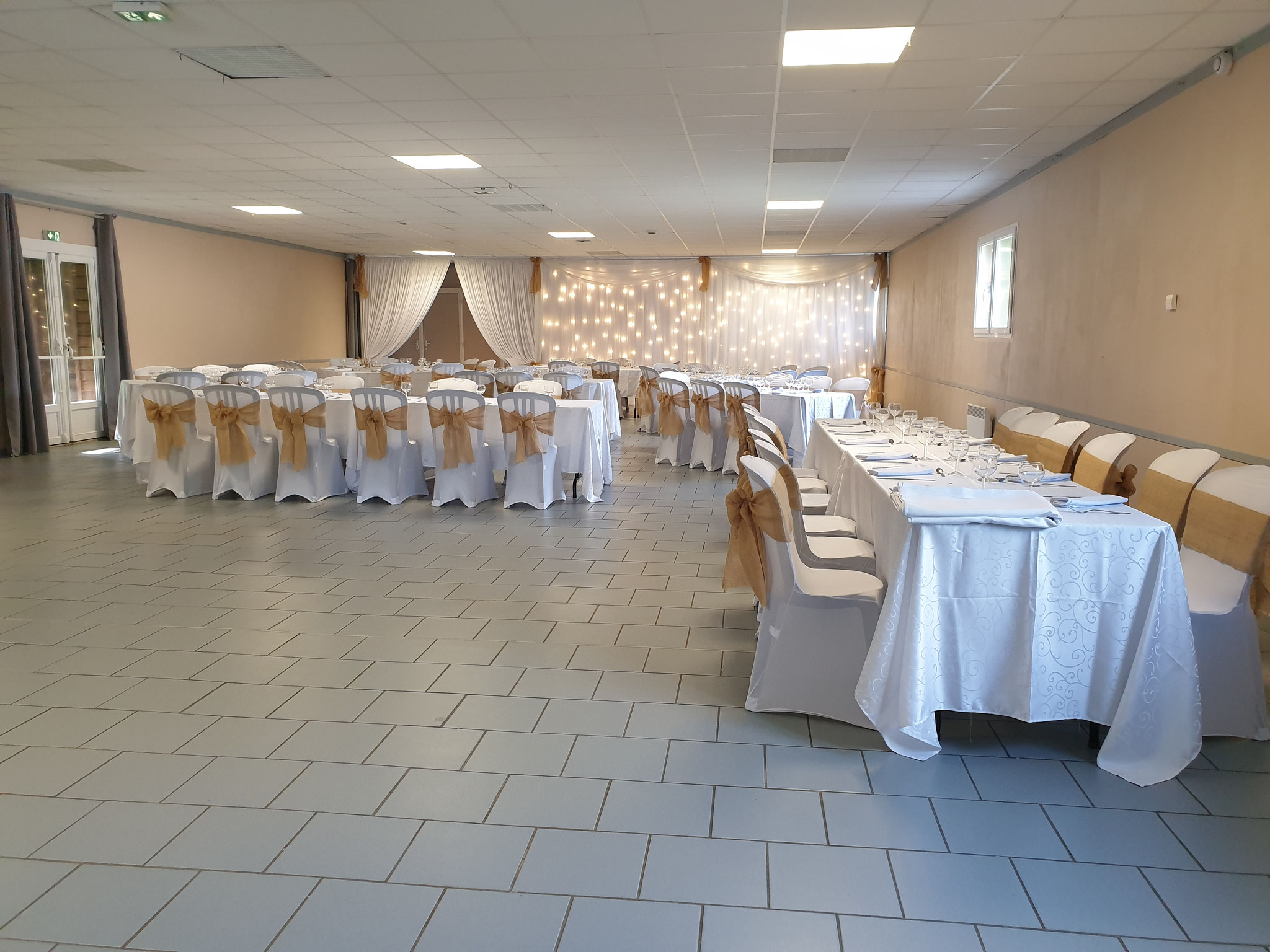 La décoration de la salle de réception - Le Clos du Bois d'or