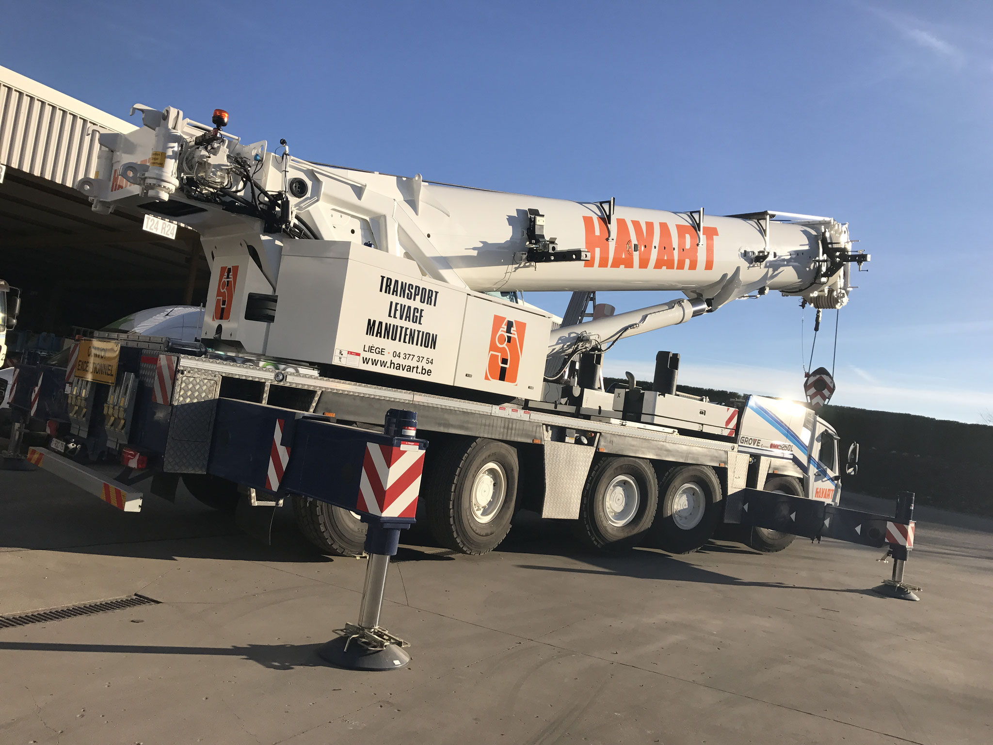 GROVE GMK 5250-L / Capacité 250to, 5 essieux ! - HAVART S.A. Transport ...