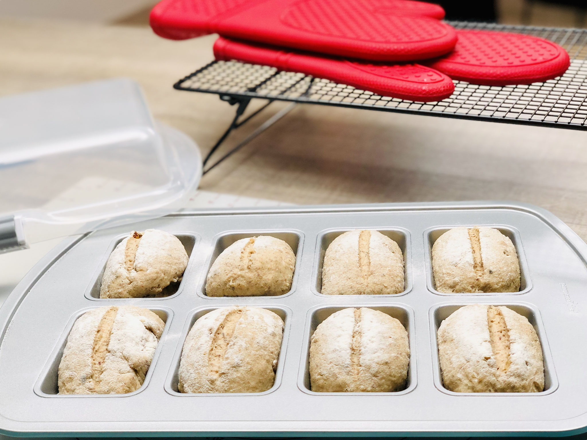 Dinkelvollkornbrötchen aus der Mini-Kuchenform bzw. Brötchenform von ...