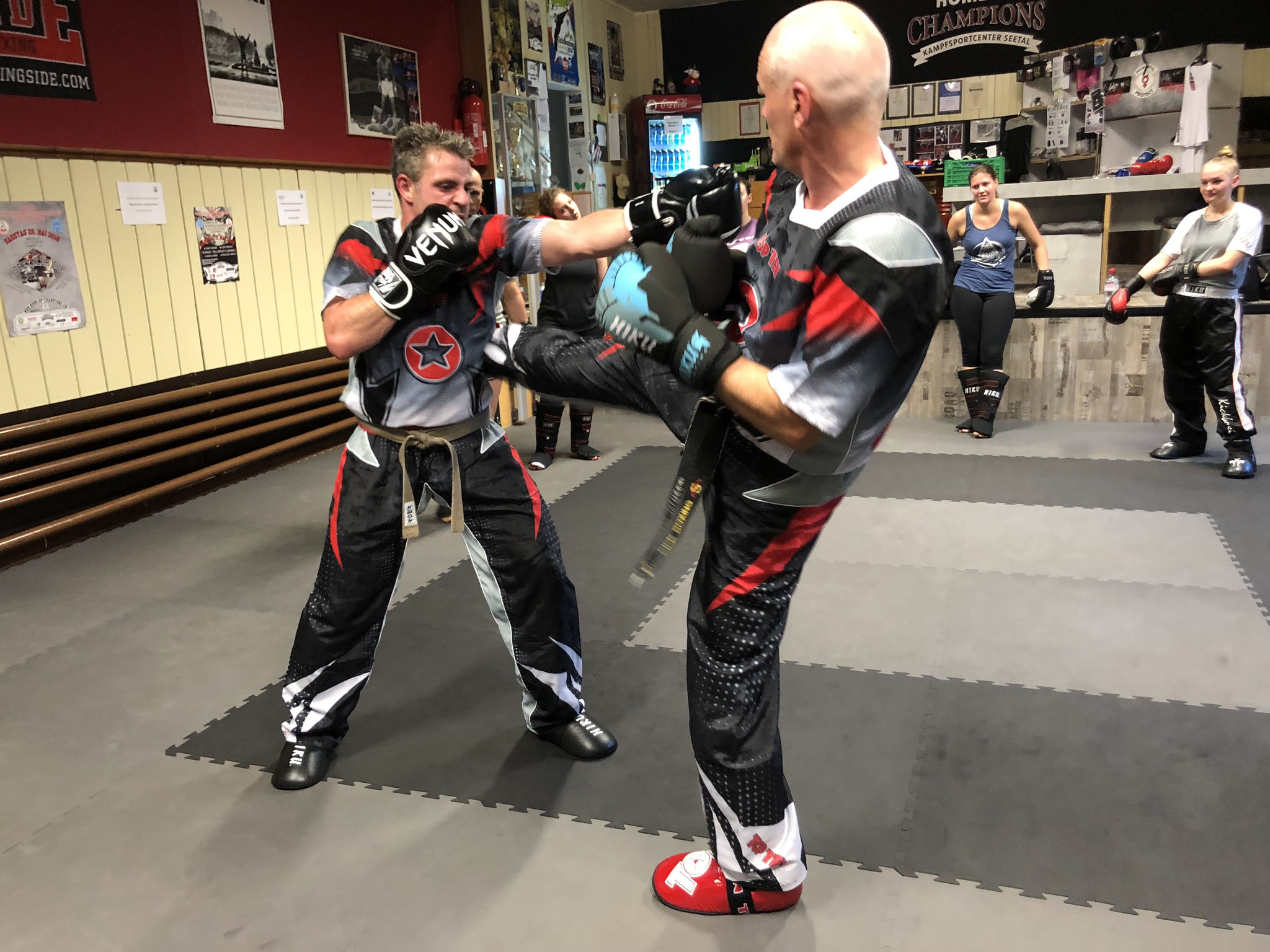 Kickboxing Training - Home of Champions – Kampfsportcenter Seetal