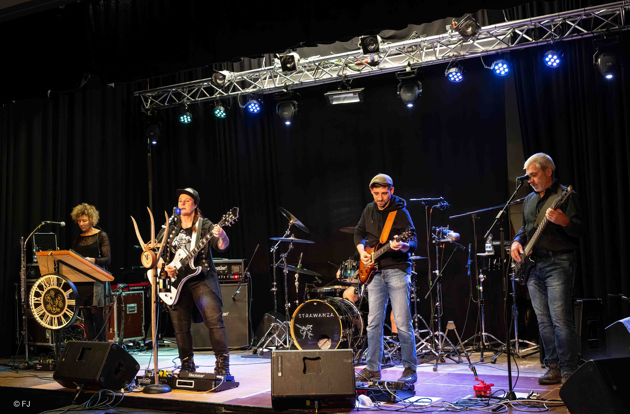 Aktuelles: - musikinitiatives Webseite!