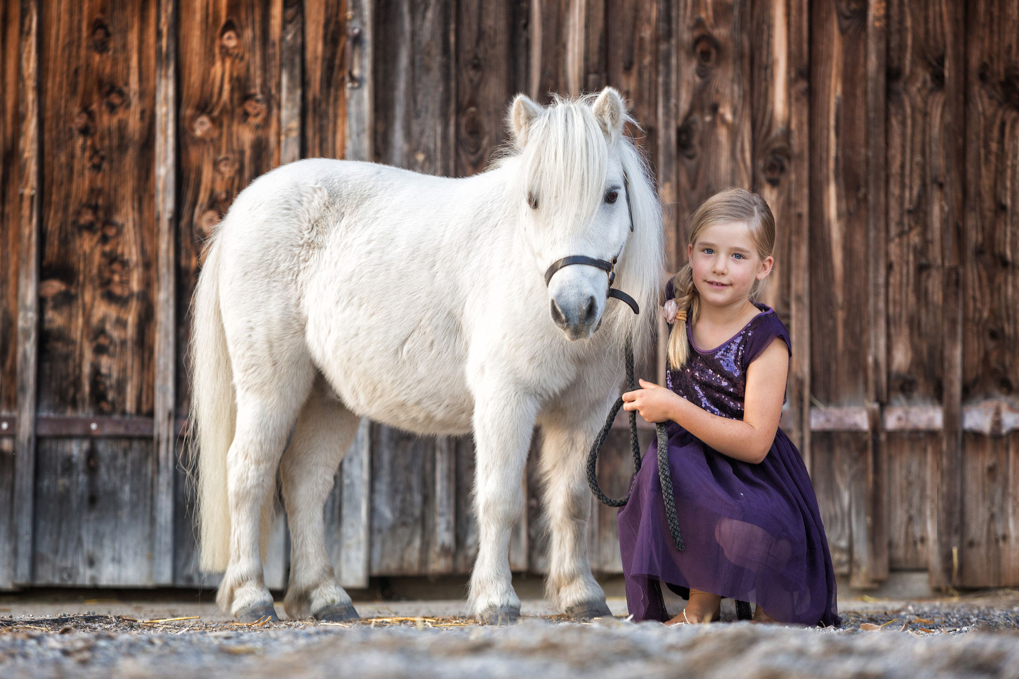 Start - Kind & Pony & Mehr-Reittherapie