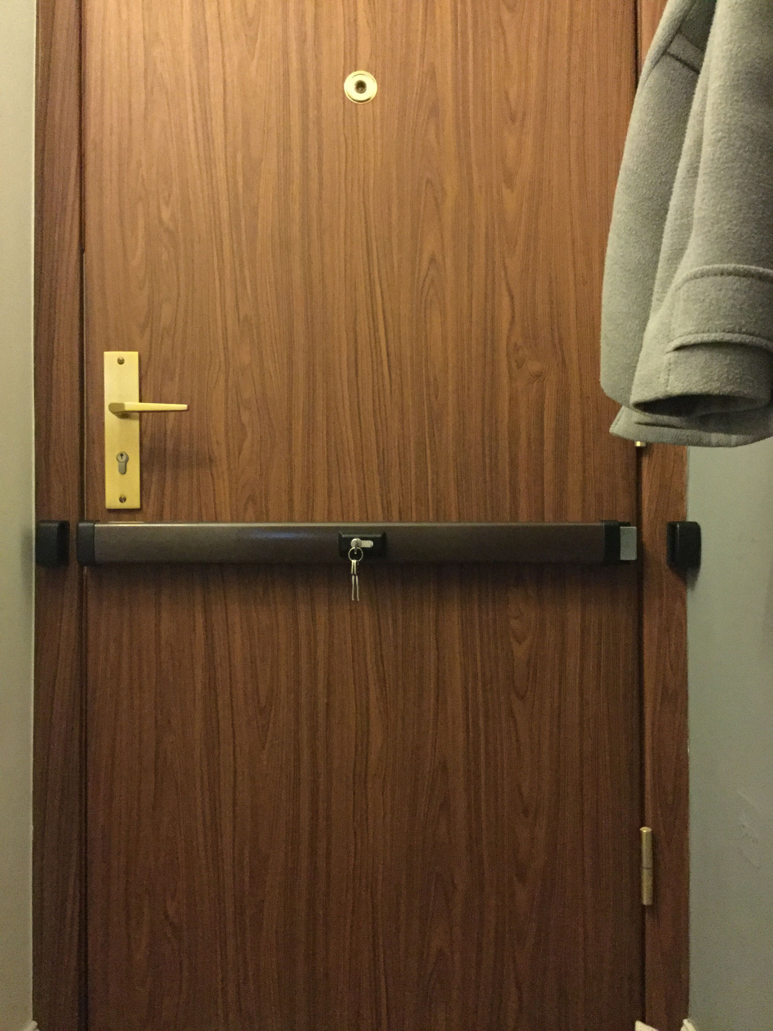 Panzerriegel Hamburg | Einbau Einbruchschutz Tür - günstig