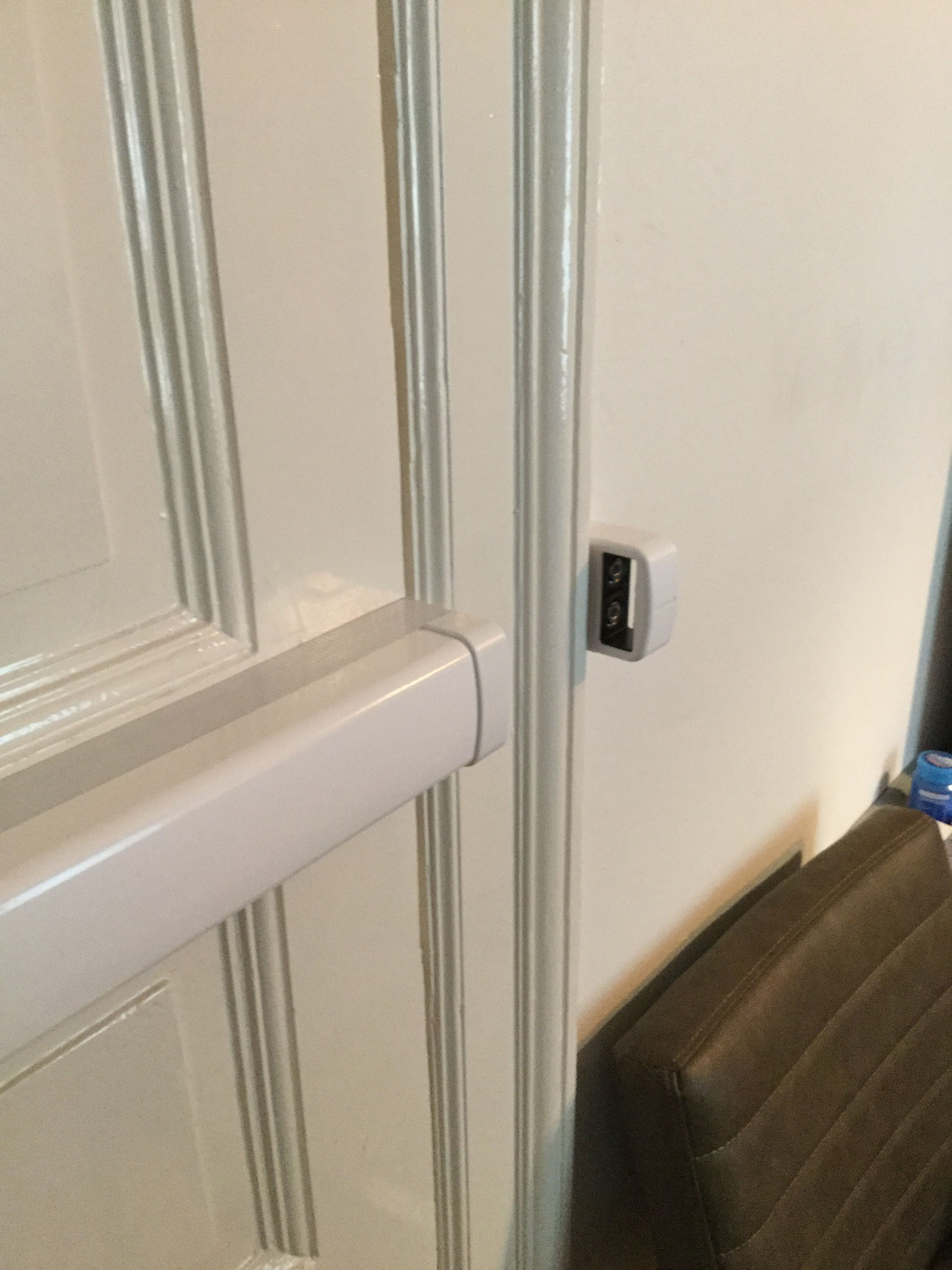 Panzerriegel Hamburg | Einbau Einbruchschutz Tür - günstig