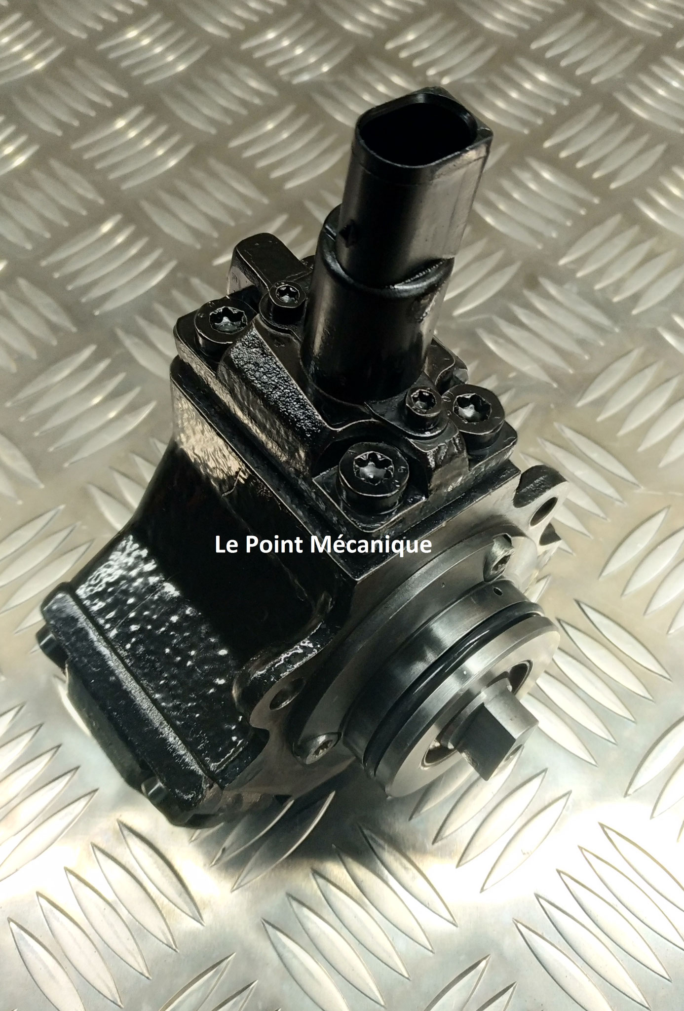 Pompe à injection Bosch Mercedes 0445010024 - Le Point Mécanique