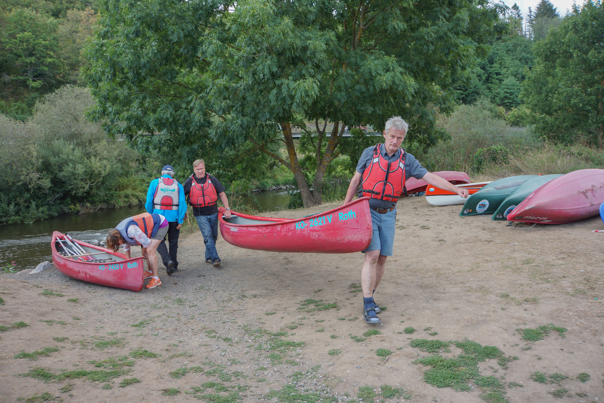August: KanuTour auf der Lahn - Kiwanis-Wiesbaden-Rhein/Main