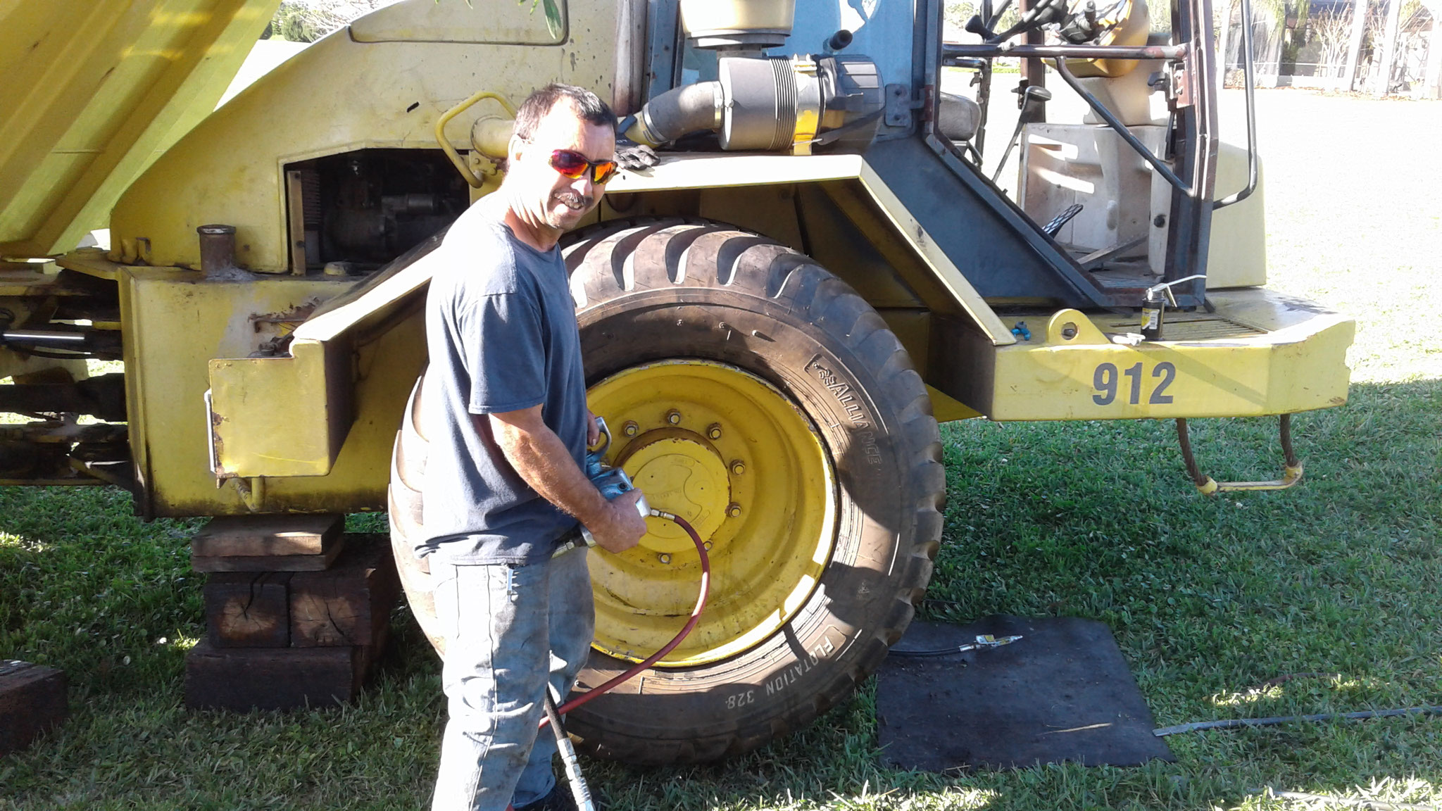 Roadside Commercial Tire Repair Service - Kissimmee Tire Service, LLC