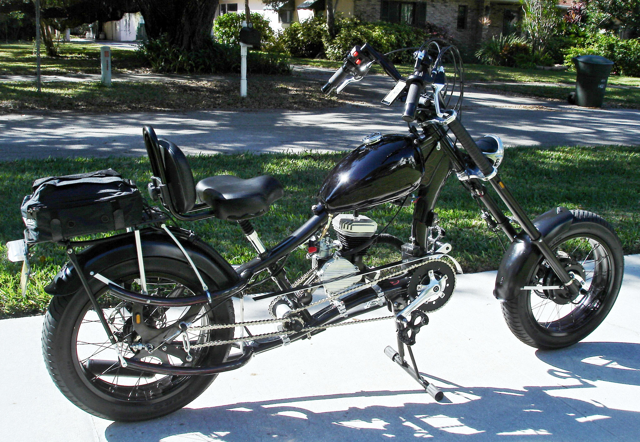 PHOTO GALLERY: Gas & Electric Bike Builds - PedalChopper