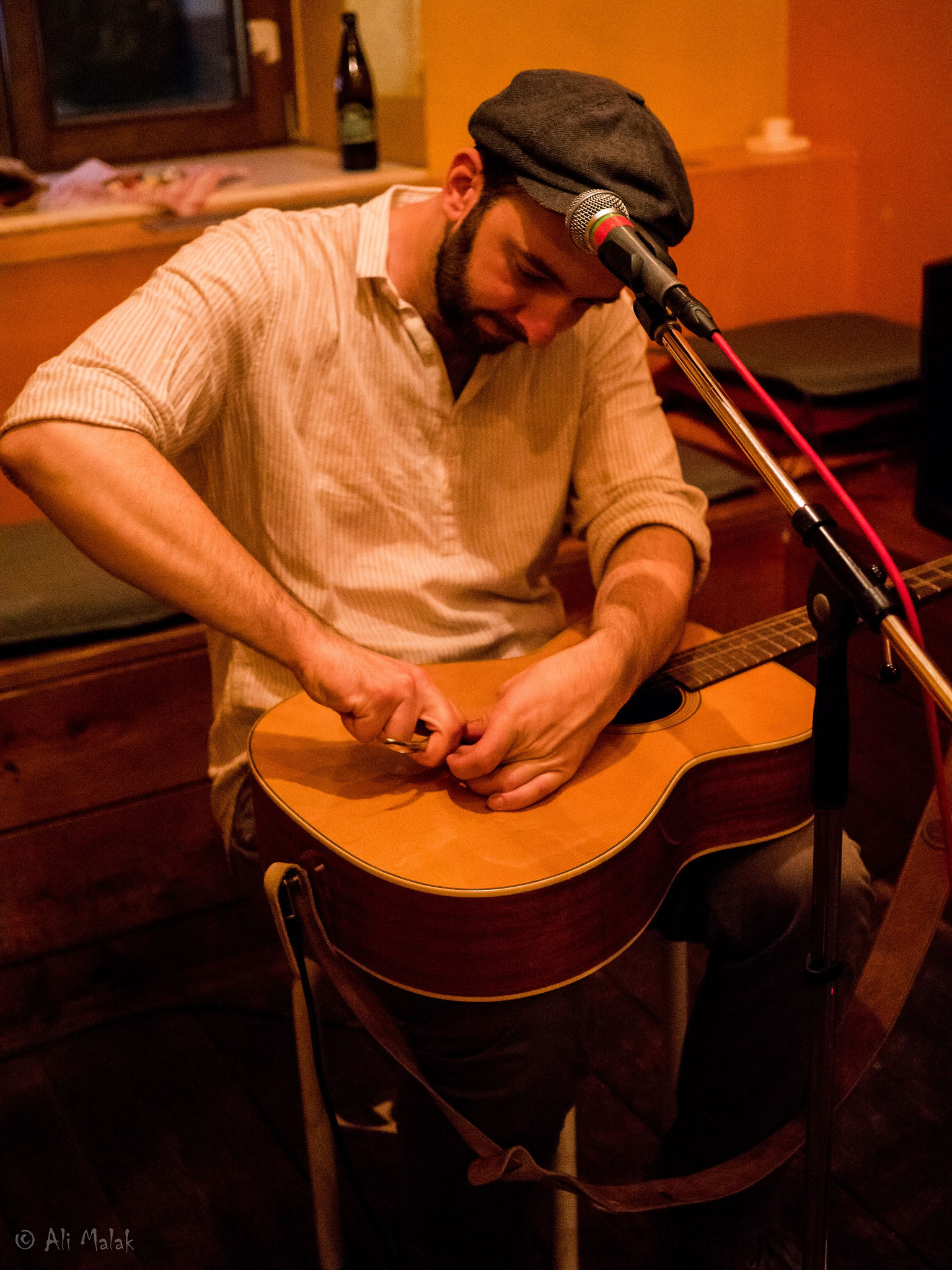 Cosma Joy & Sebastian Block - Singer. Songwriter. Lifesaver.