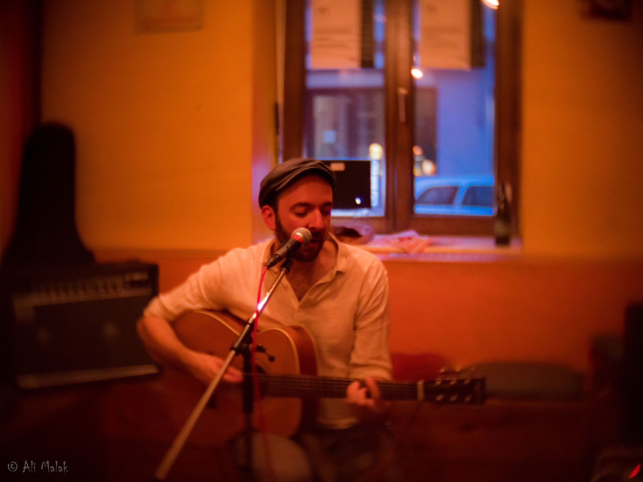 Cosma Joy & Sebastian Block - Singer. Songwriter. Lifesaver.