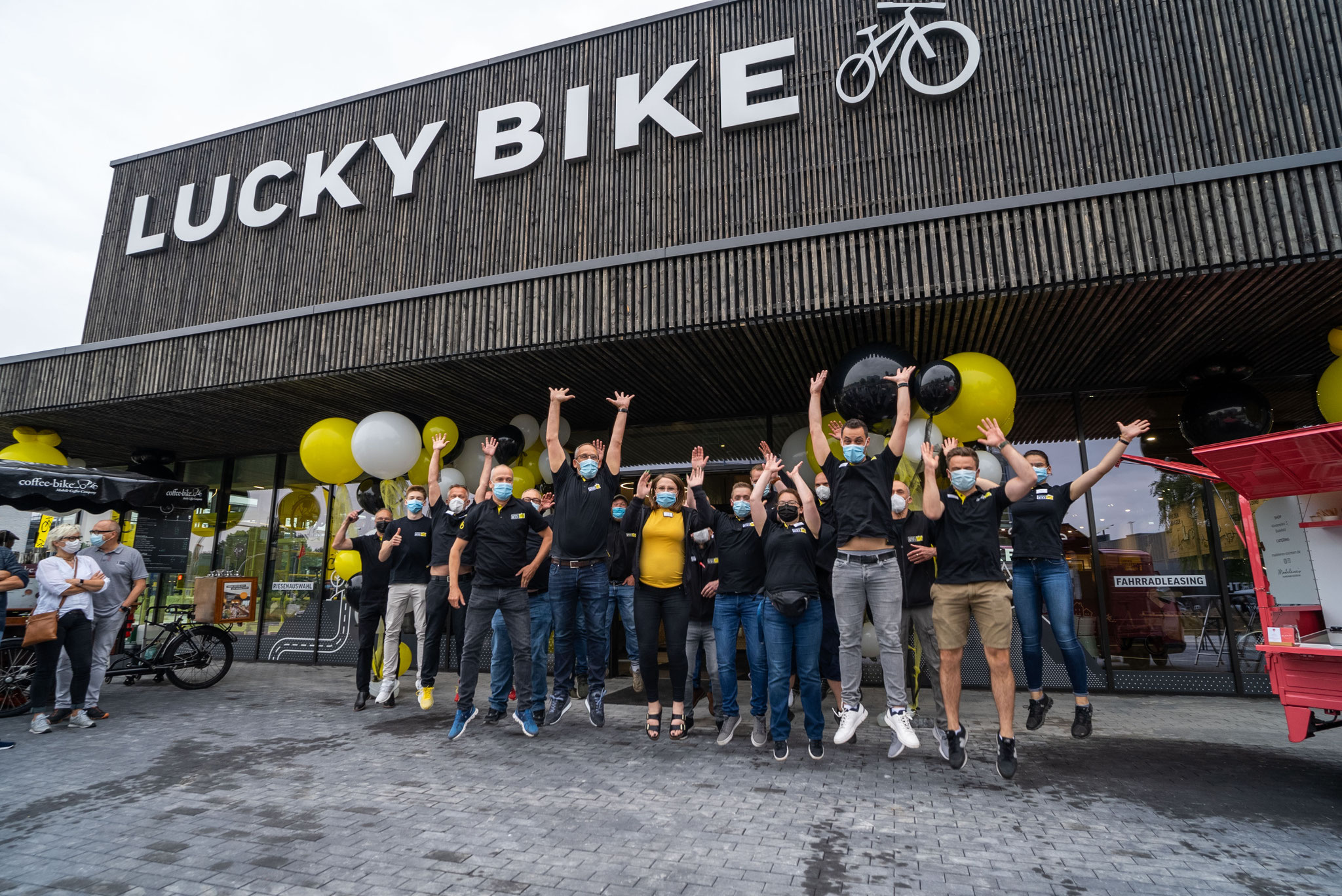 Lucky Bike.de mit neuer Firmenzentrale in Bielefeld - VeloTOTAL ...