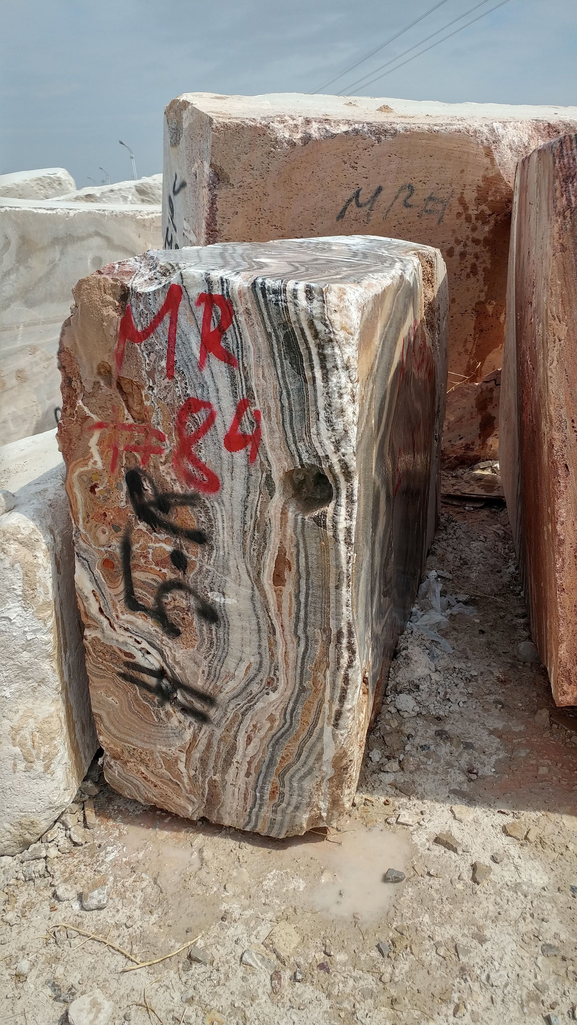 Black Onyx Blocks | Quarry Owners - Onyx Slabs | Onyx Blocks