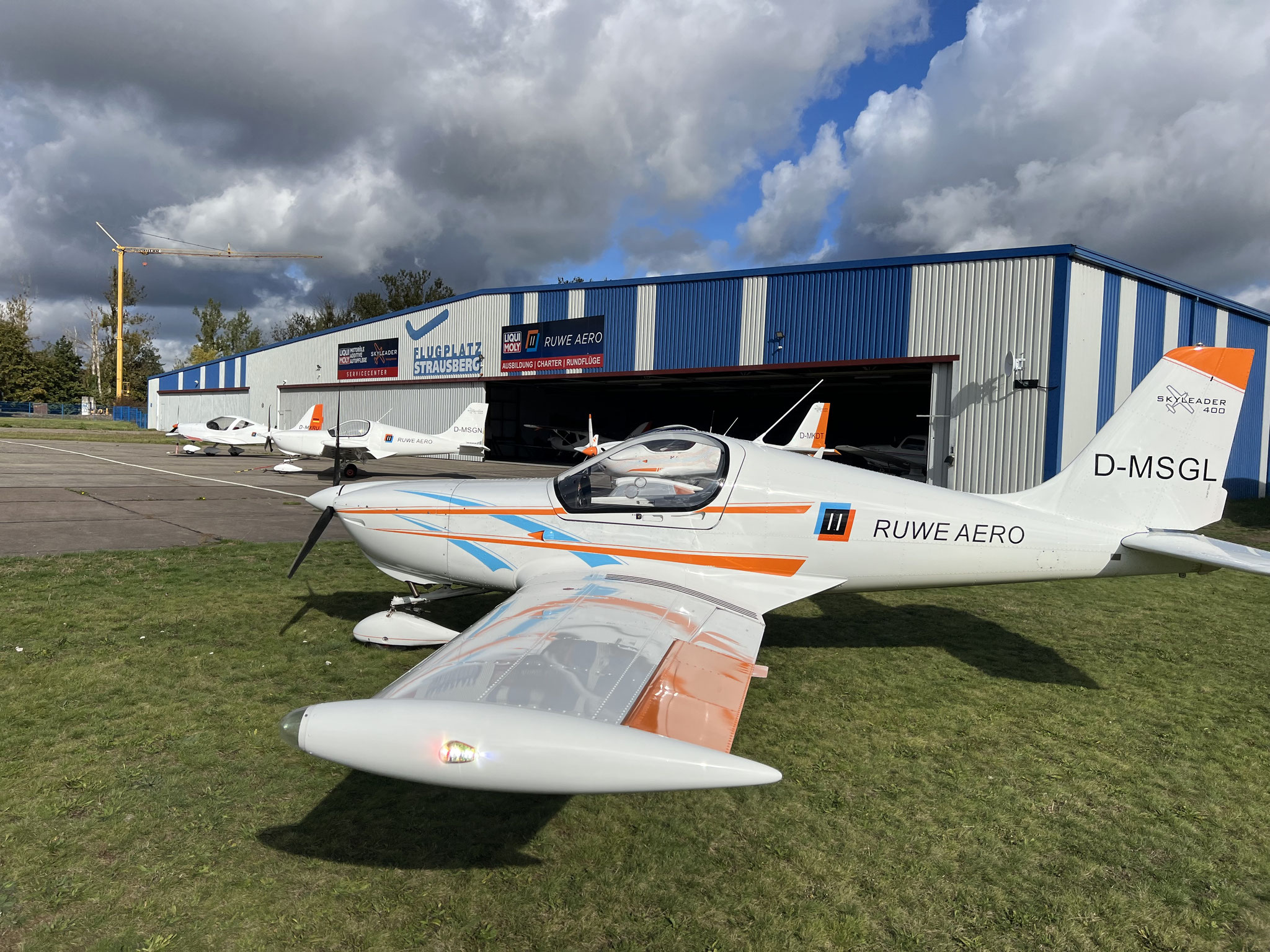 D-MYRU Viper SD4 - Flugschule RUWE AERO Rundflug Berlin Brandenburg