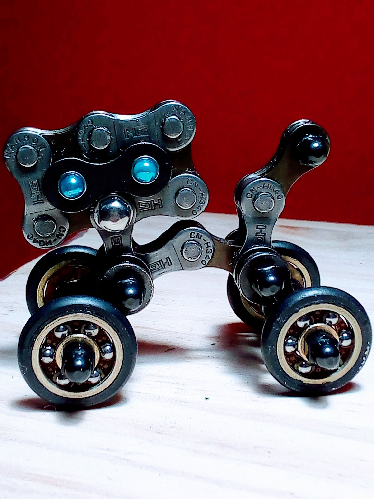 Unique handmade Bicycle chain art work - swisstrailbell® meets bicycle ...