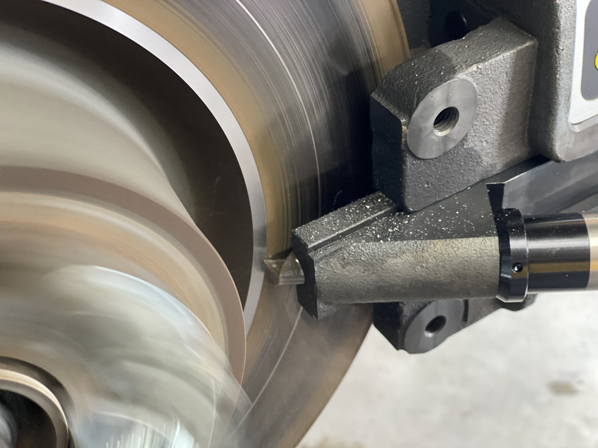 Bremsscheiben abdrehen - Reber Reifenhaus & KFZ-Service