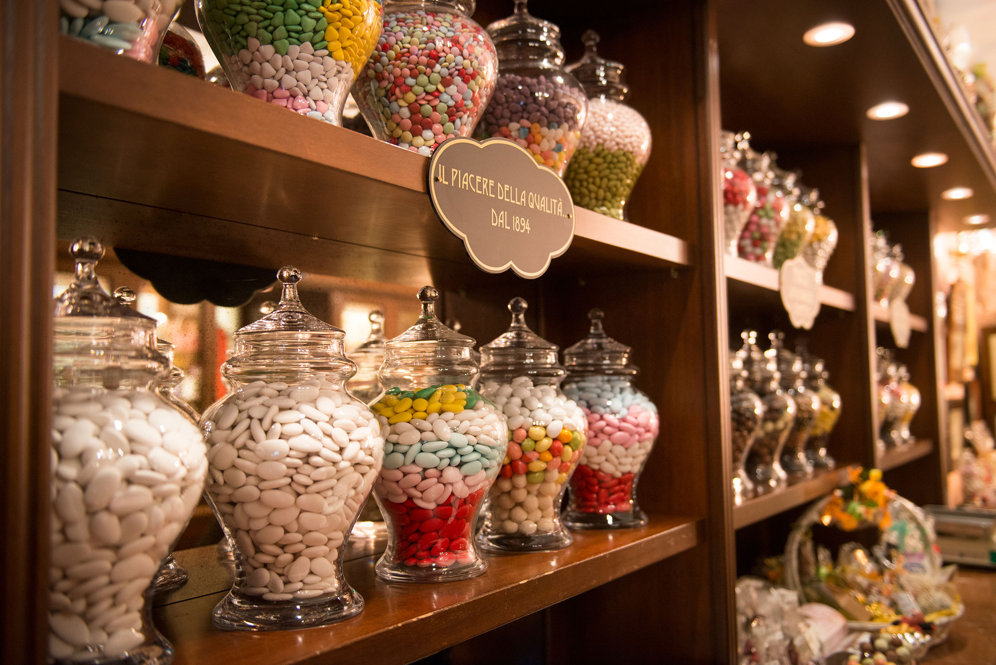 MUCCI CONFETTI in Singapore - Jupiter 57 - Italian confectioneries ...