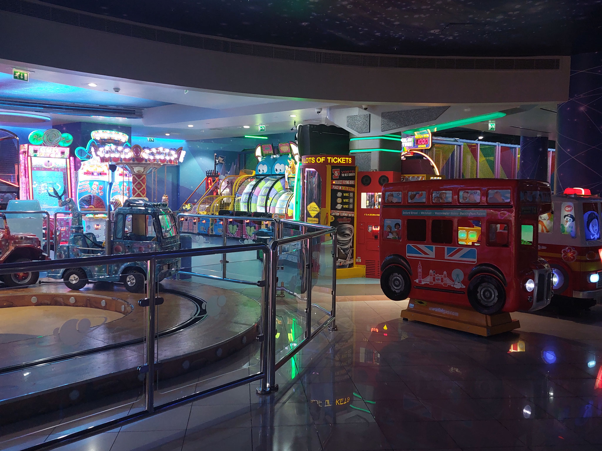 Magic Planet Marina Mall - Site de desfaw