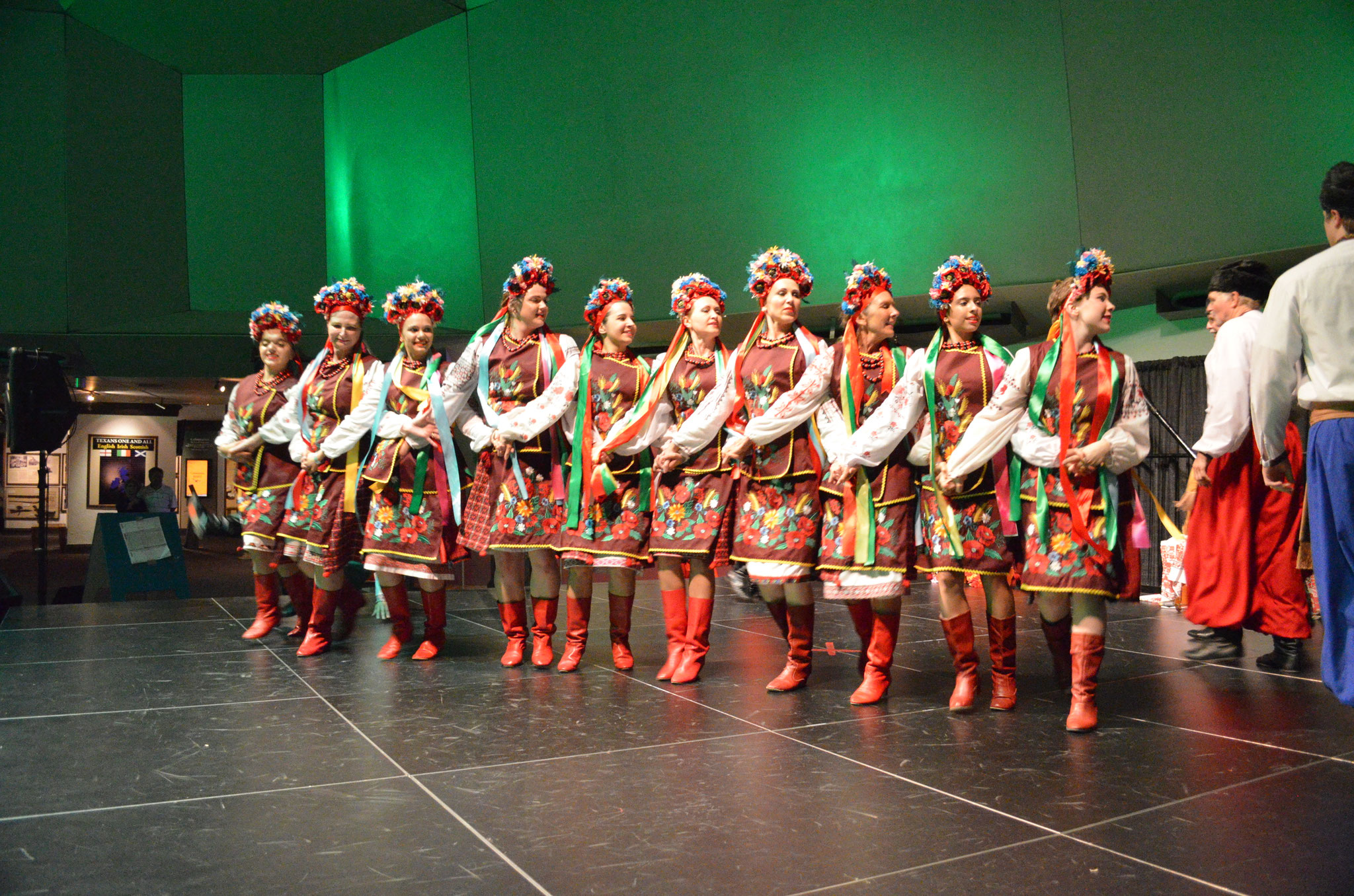 Home - Zorya Ukrainian Dance Ensemble of Dallas Texas