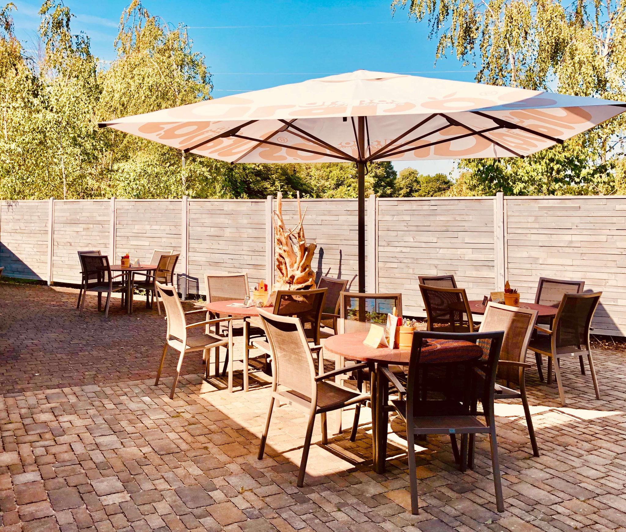 Herzlich willkommen im Saunagarten Mainaschaff am Mainparksee ...