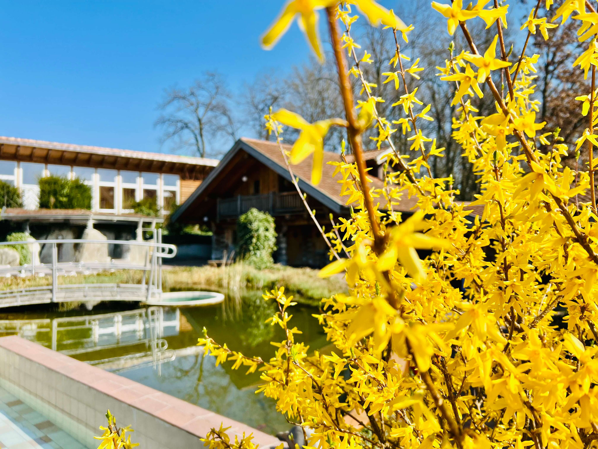 Herzlich willkommen im Saunagarten Mainaschaff am Mainparksee ...