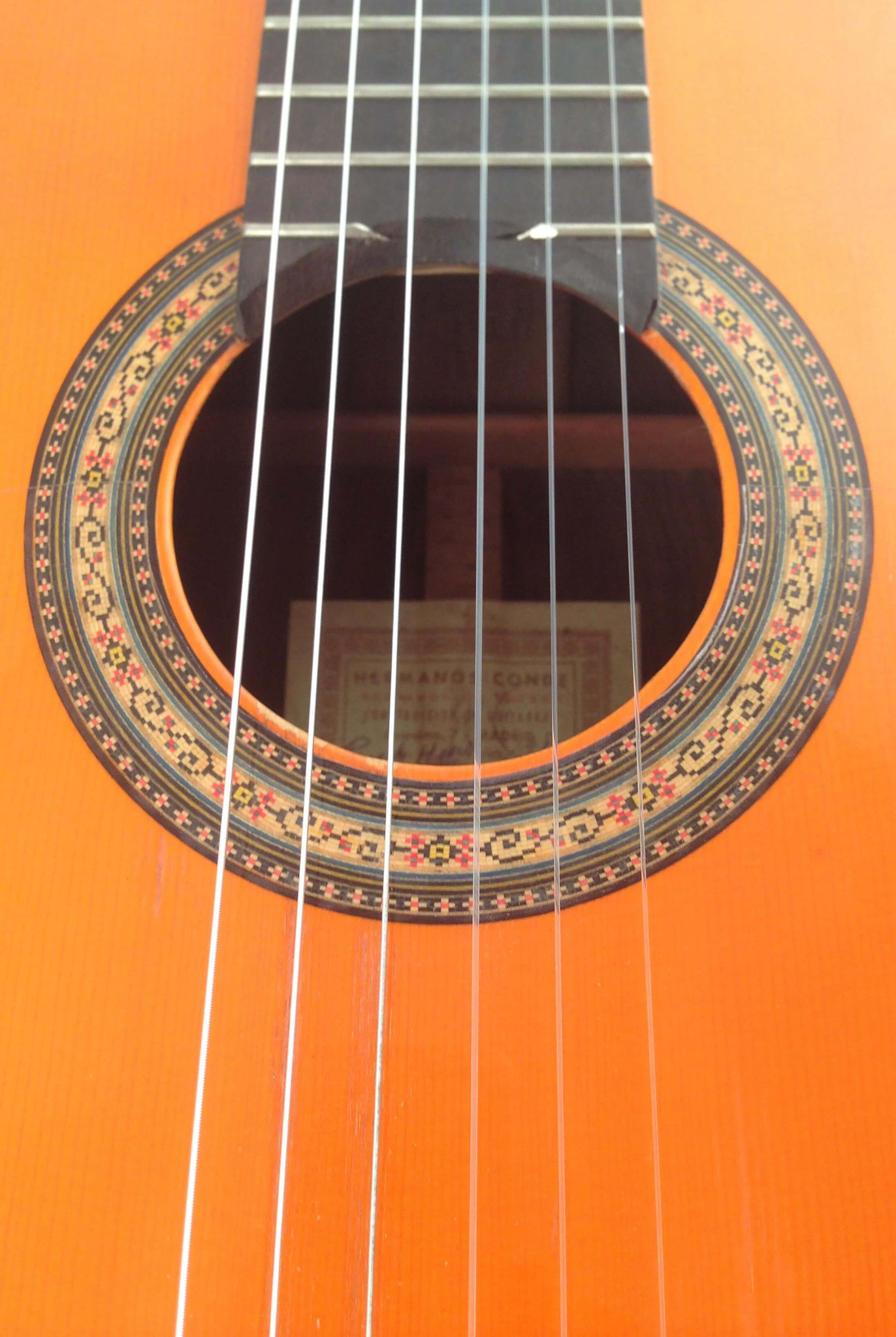 Hermanos Conde 1982 | Guitar 3 - flamenco-guitar.NET