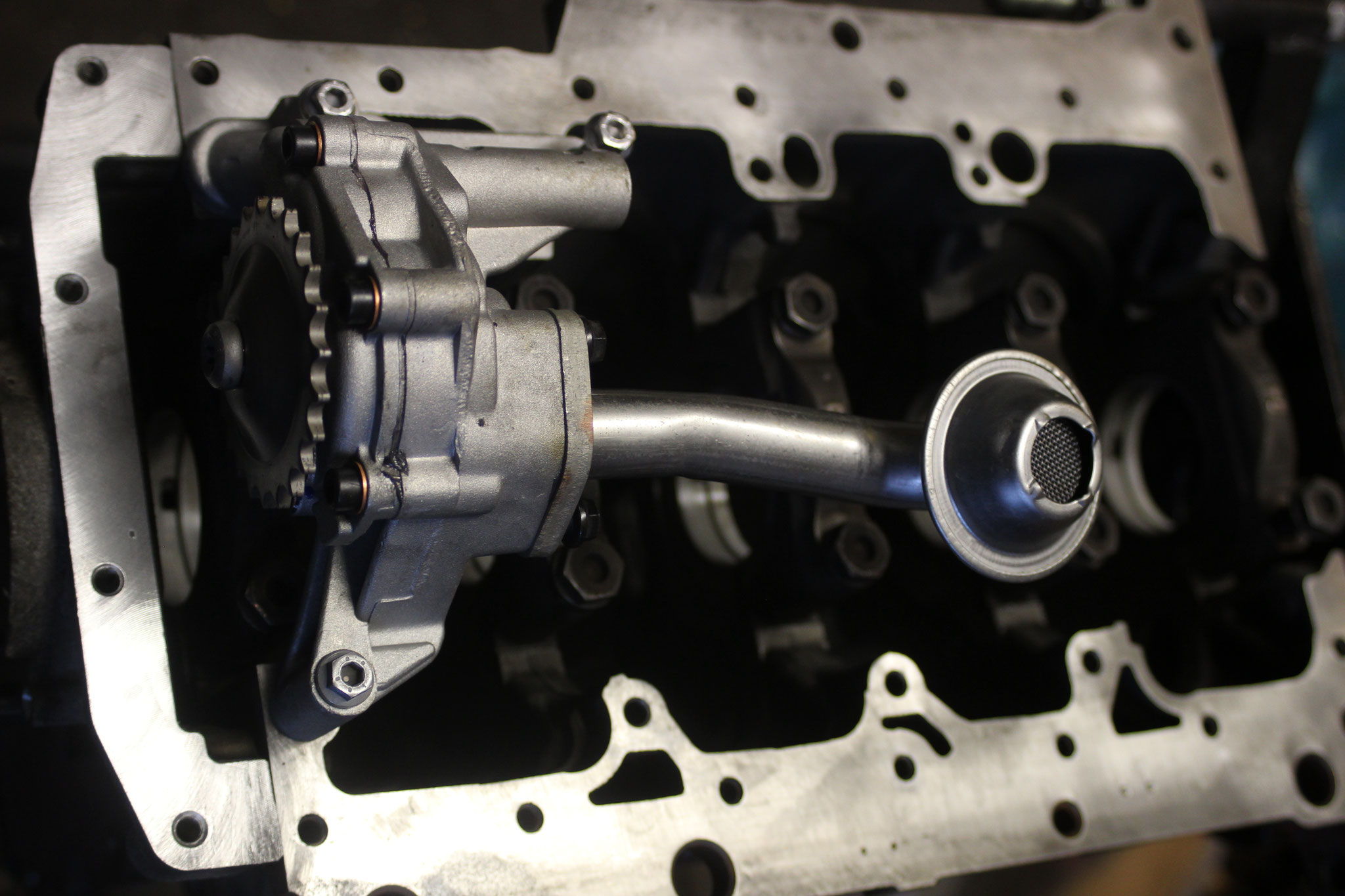 VW T5.2 mit 2.0 TDI CFCA Motor - Hubraumschmiede, Ihr Fachmann für Audi