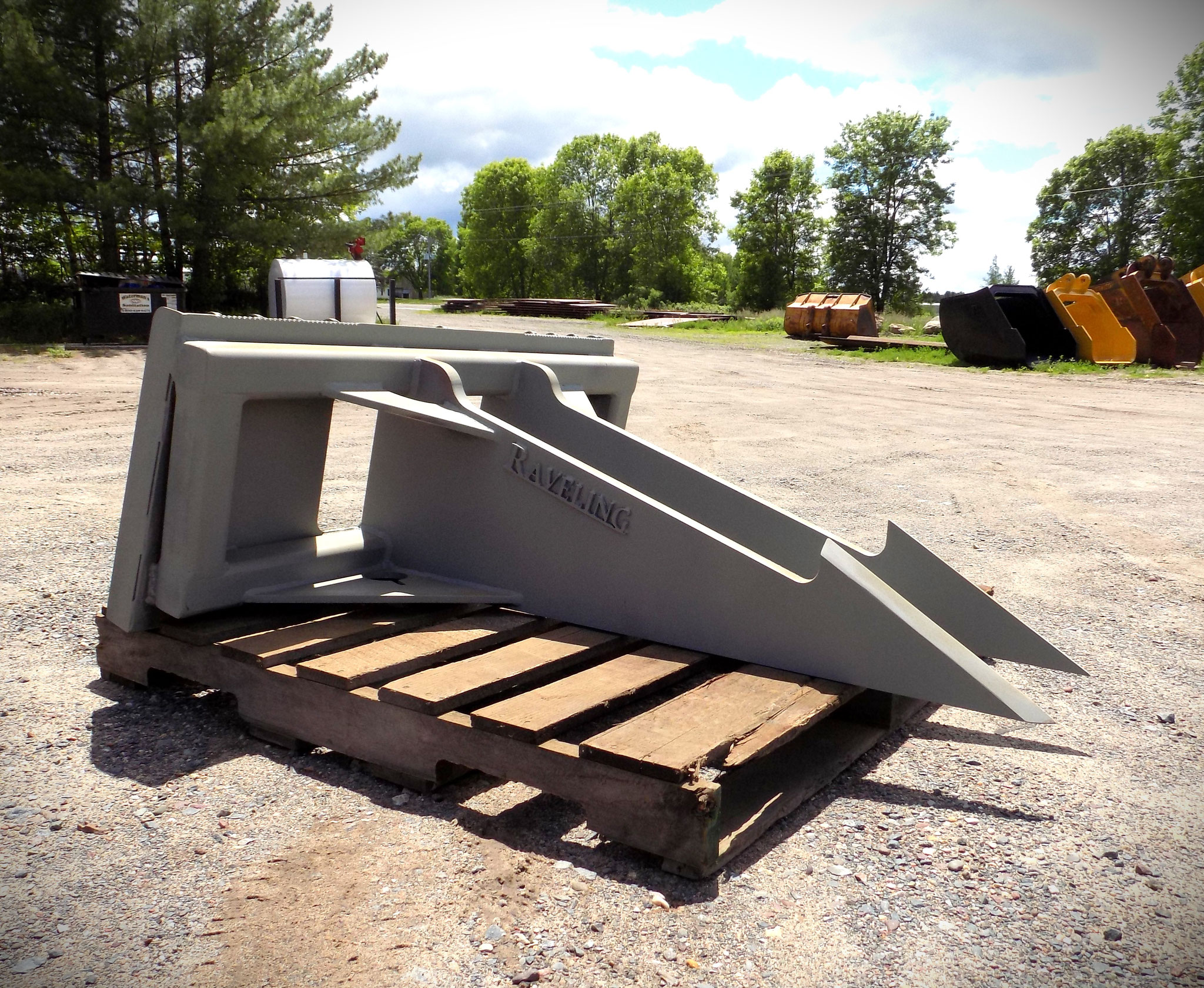 Stump Bucket - Raveling Companies, LLC