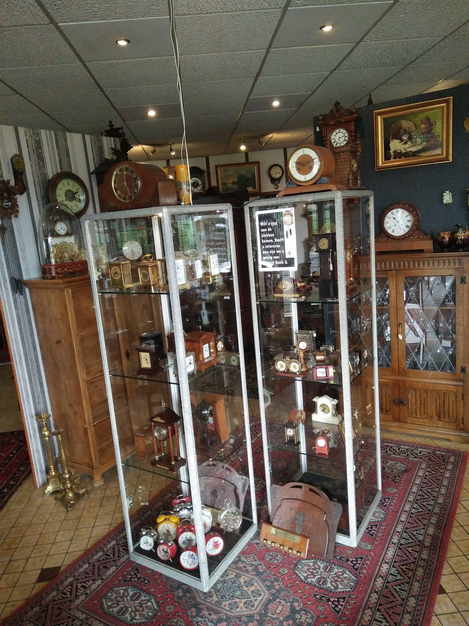 Antiekwinkel: in- en verkoop van antiek - Loohuis Antiek & Klokken