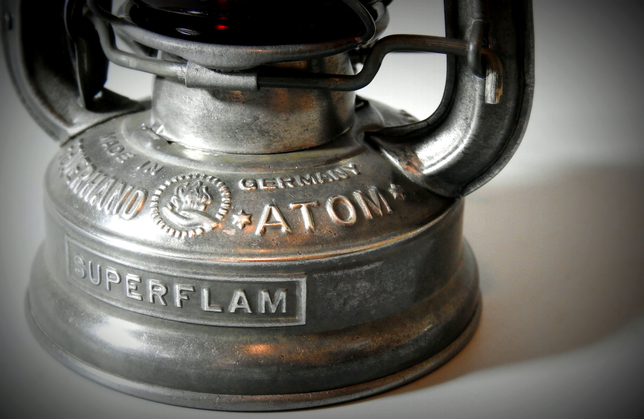Feuerhand Nr. 75 Atom - Superflam Export - The Loveland Lantern Collection