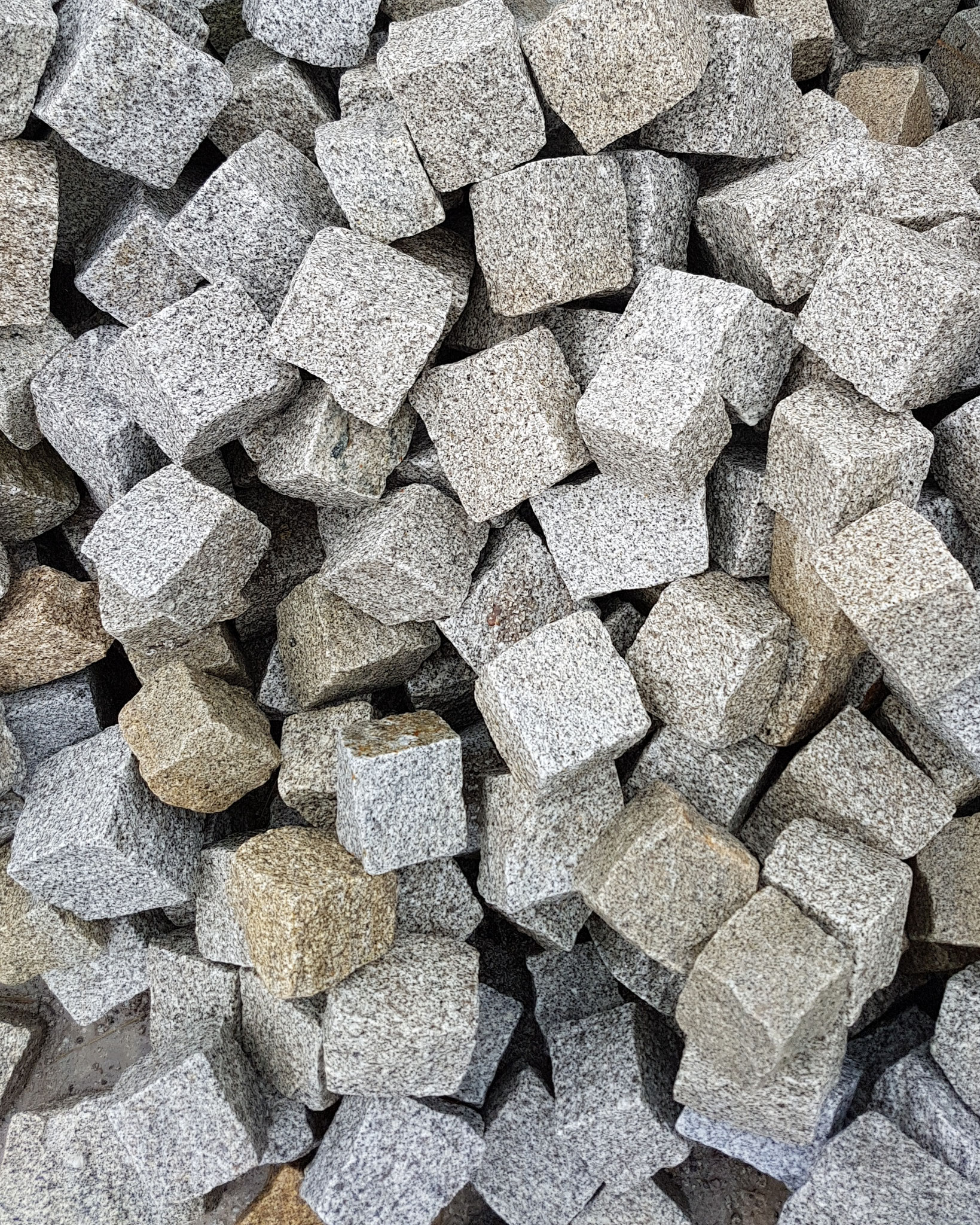 Granit - NOICHL - Natürlich. Grün. - Aschau im Chiemgau