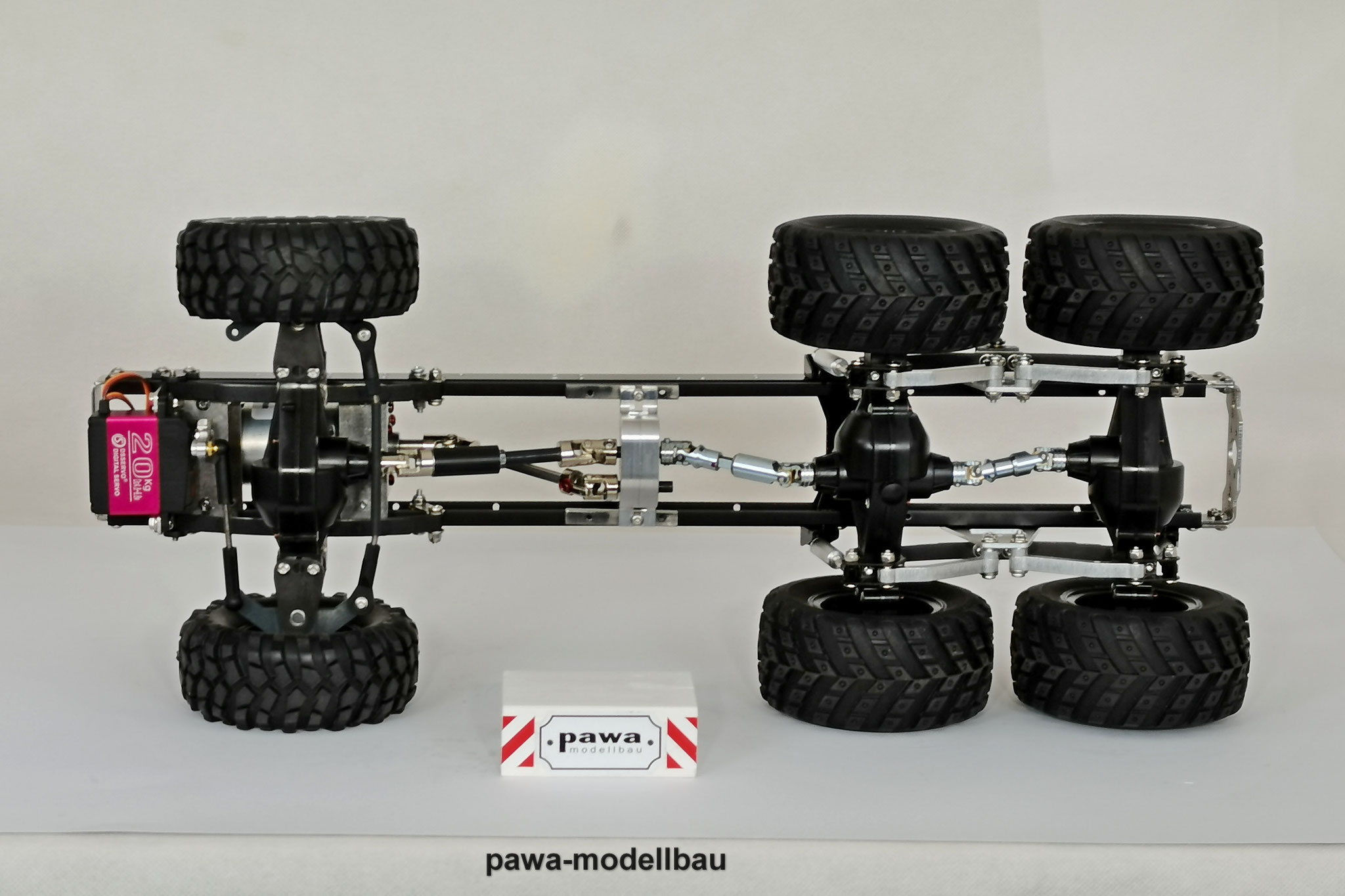 Agrotruck 3-Achsen Fahrgestell 6x6 - pawa-modellbau Bremerhaven