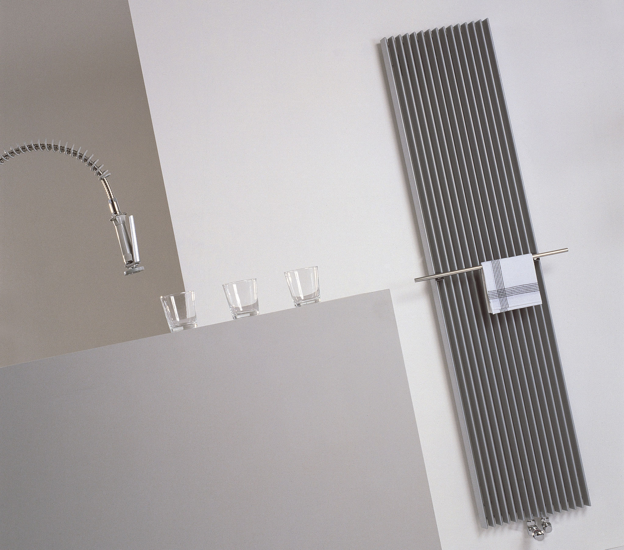 Design Heizkörper Wohnzimmer, Diele, Bad - Bad Design Heizung Webseite!