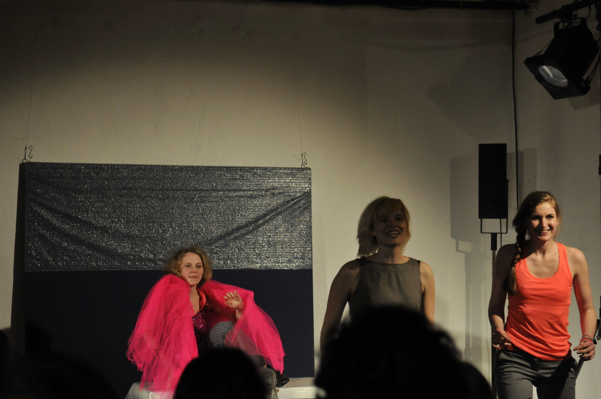 "Lass uns Aschenputtel spielen" und "Inga und der verschwundene Wurm ...