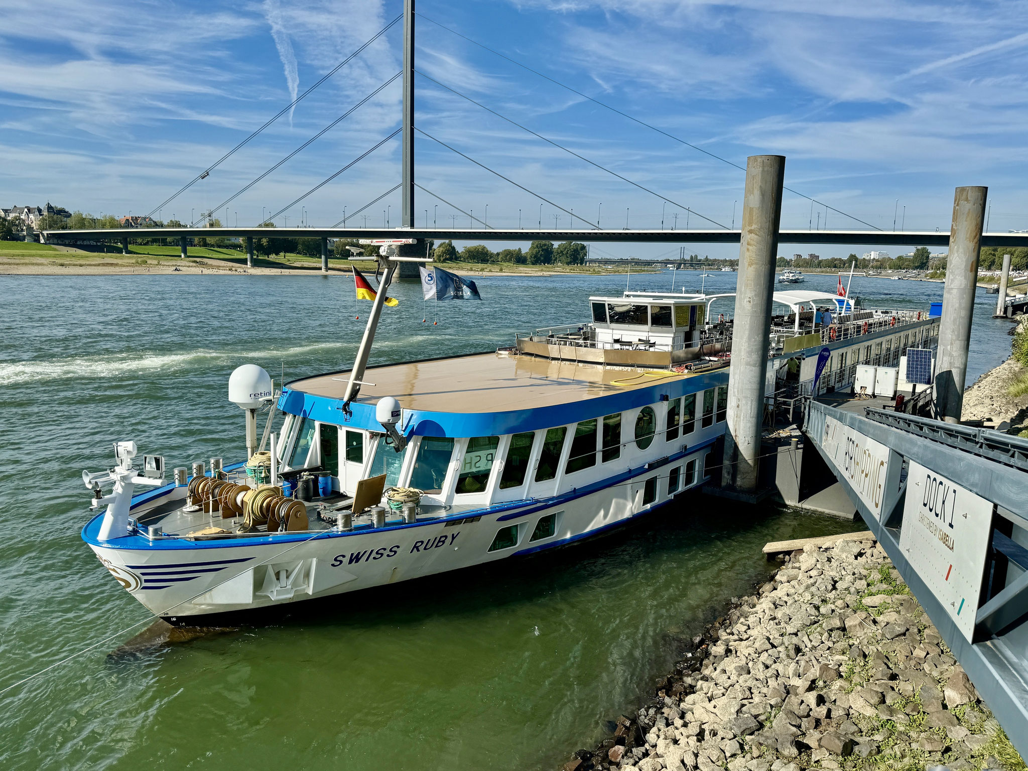 SWISS RUBY: Mit dem Kulturschiff durch die zauberhaften Moselweinberge ...