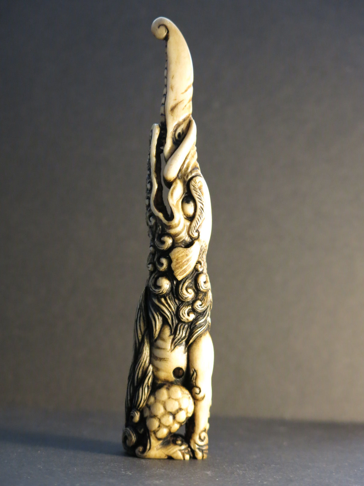 Netsuke Gallery - Fumio Noguchi Carving