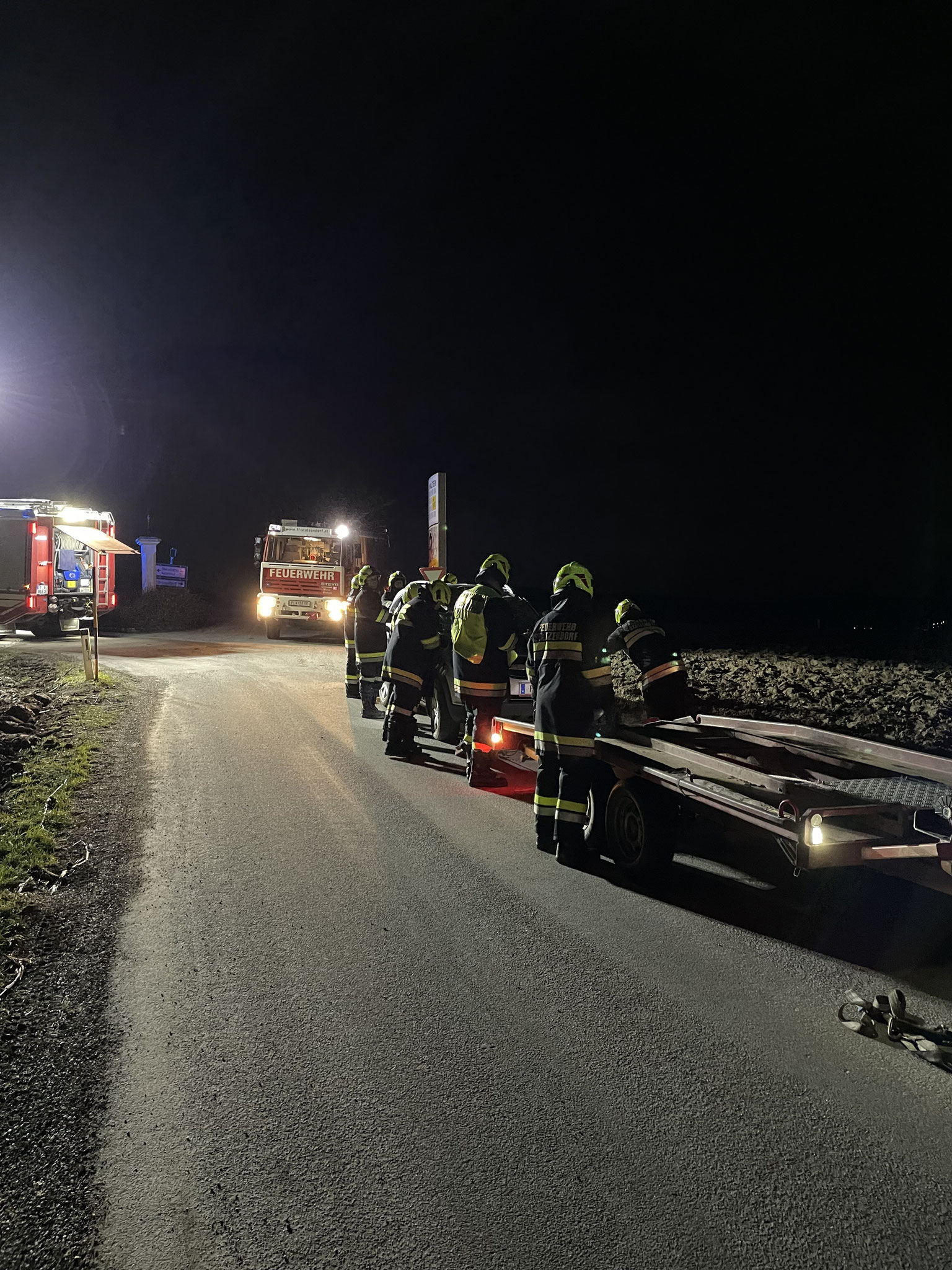 Fahrzeugüberschlag in Absdorf - Freiwillige Feuerwehr Statzendorf