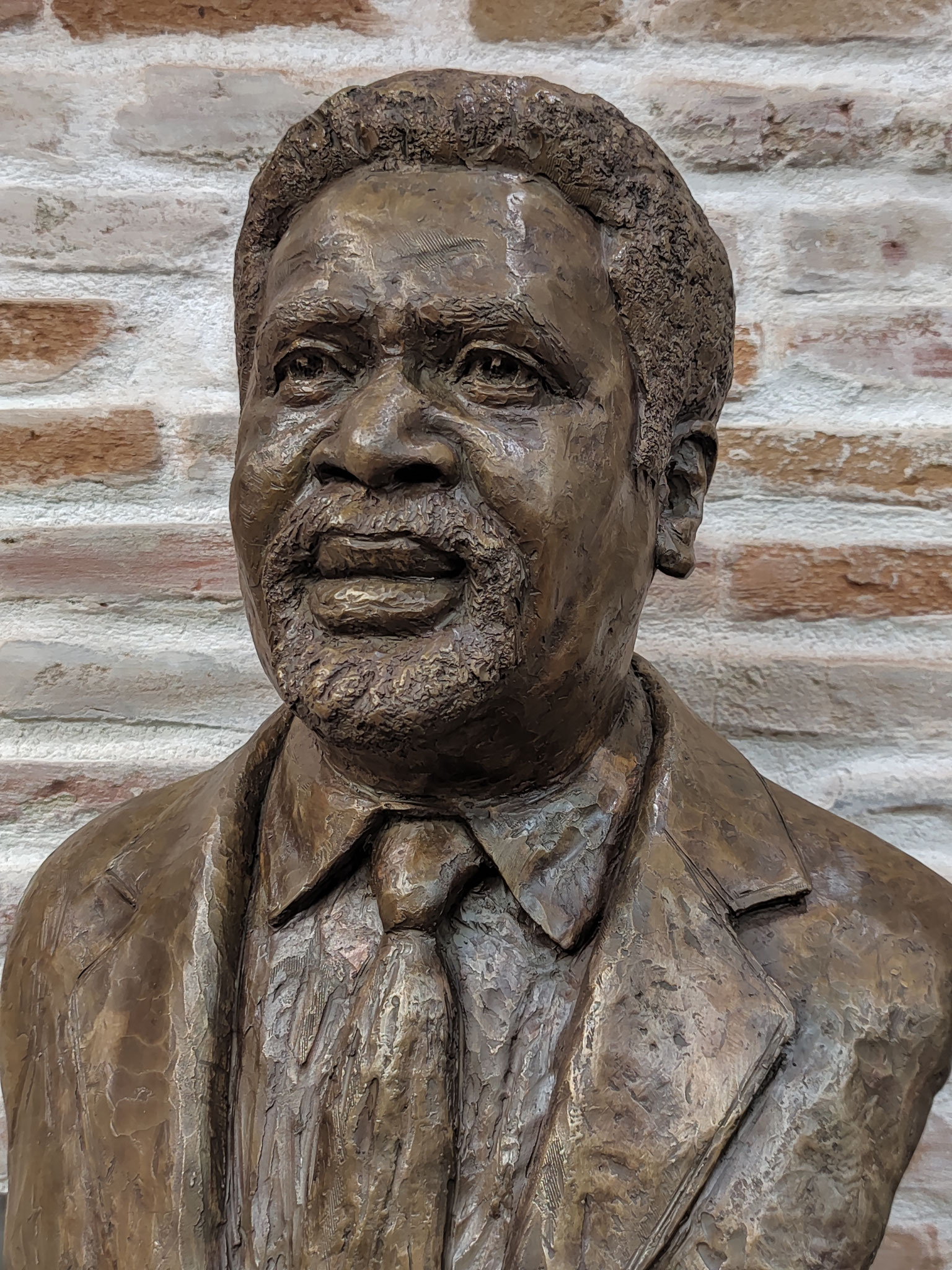 Walter Lini - Site de langloys-sculpteur