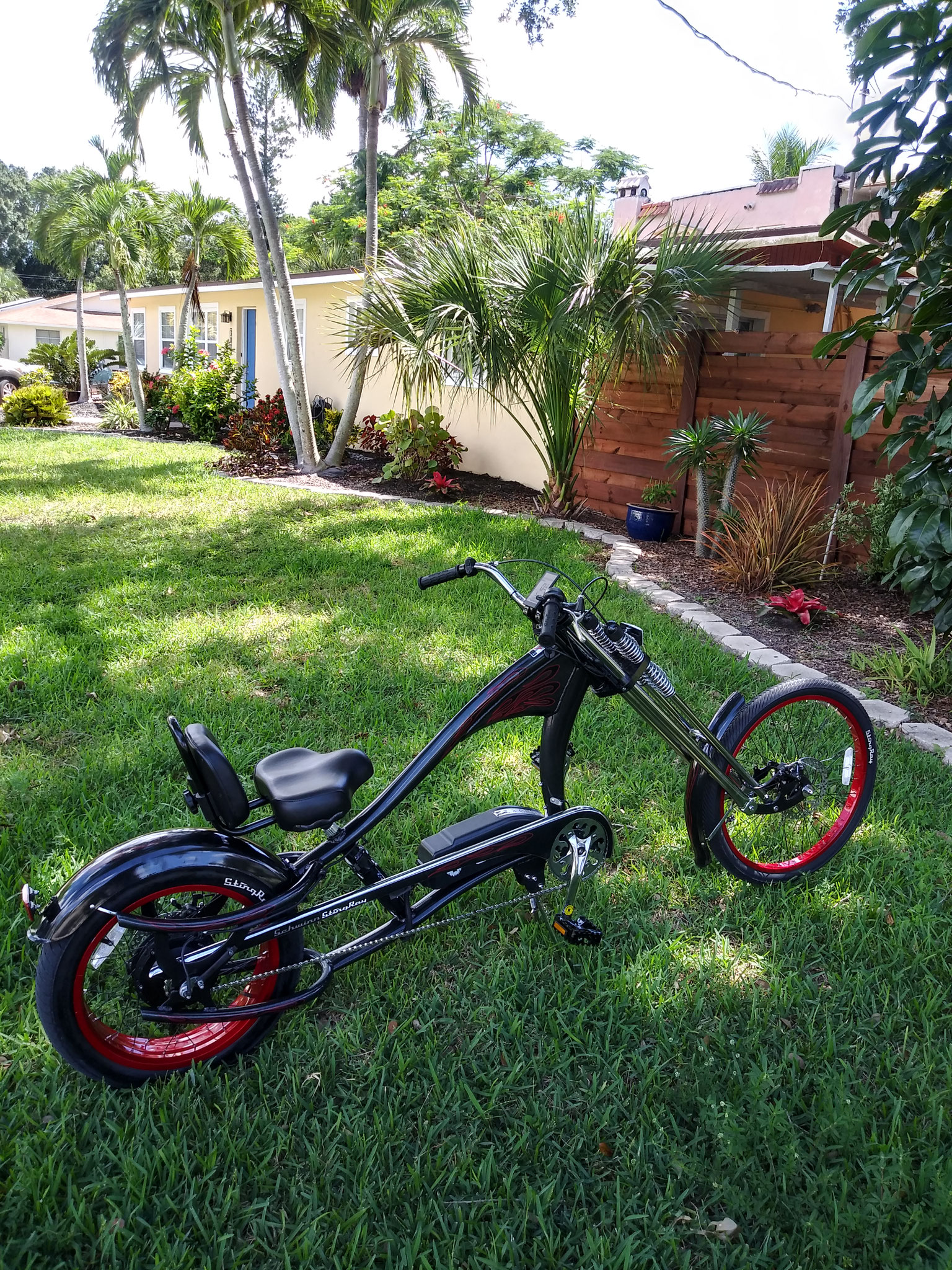 PHOTO GALLERY: Gas & Electric Bike Builds - PedalChopper