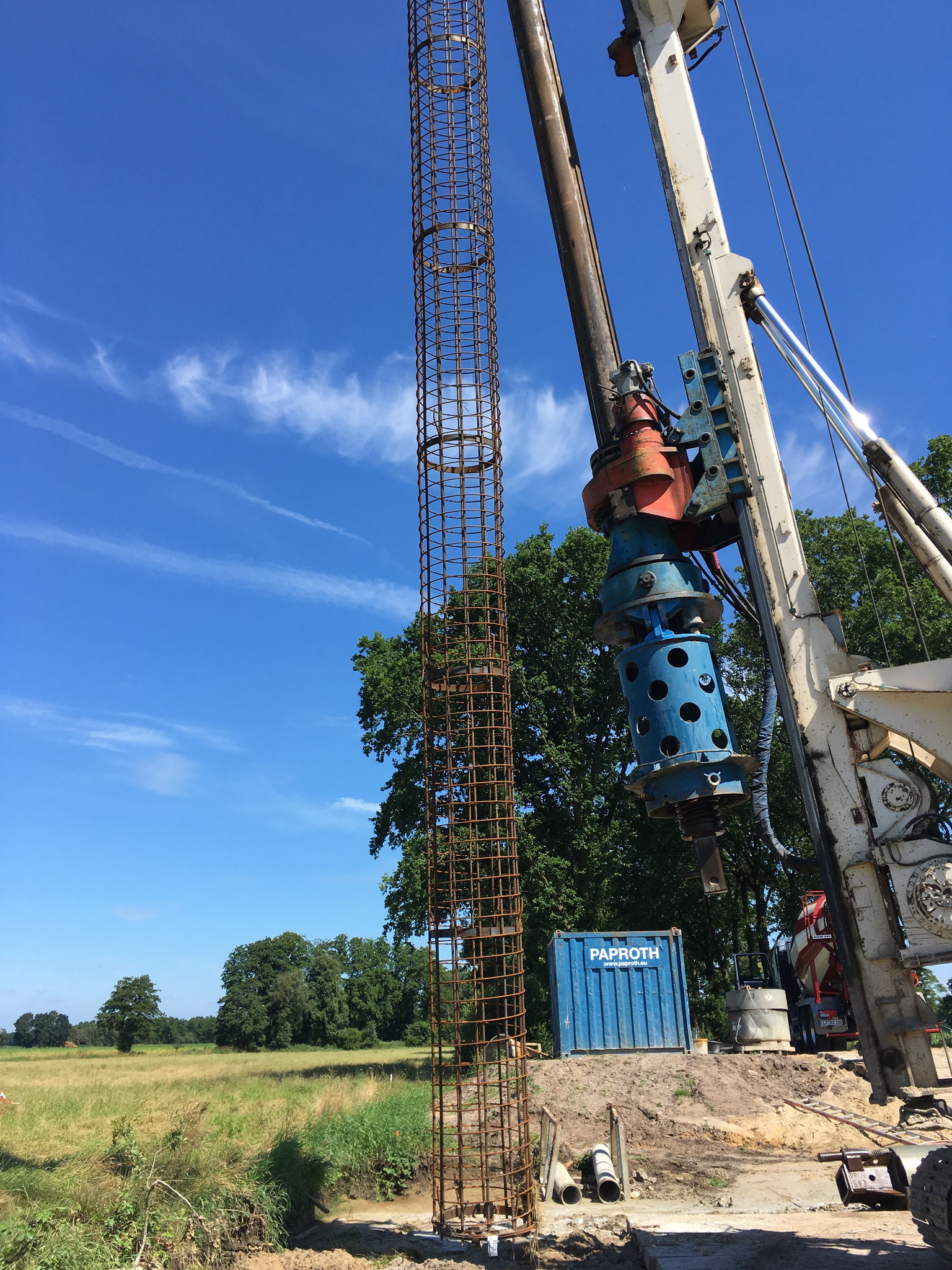 Pfahlgründung mit Bohrpfählen für Brücke über die Mittelradde - DPC ...