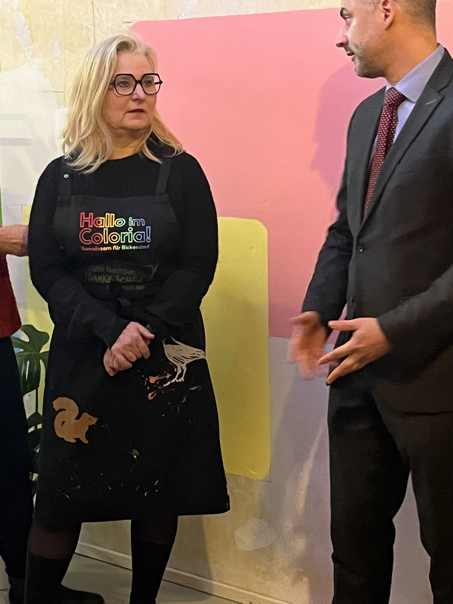 HALLO IM COLORIA: HIER GEHT VIELES REIN! - Hallo Nachbar, DANKE SCHÖN ...