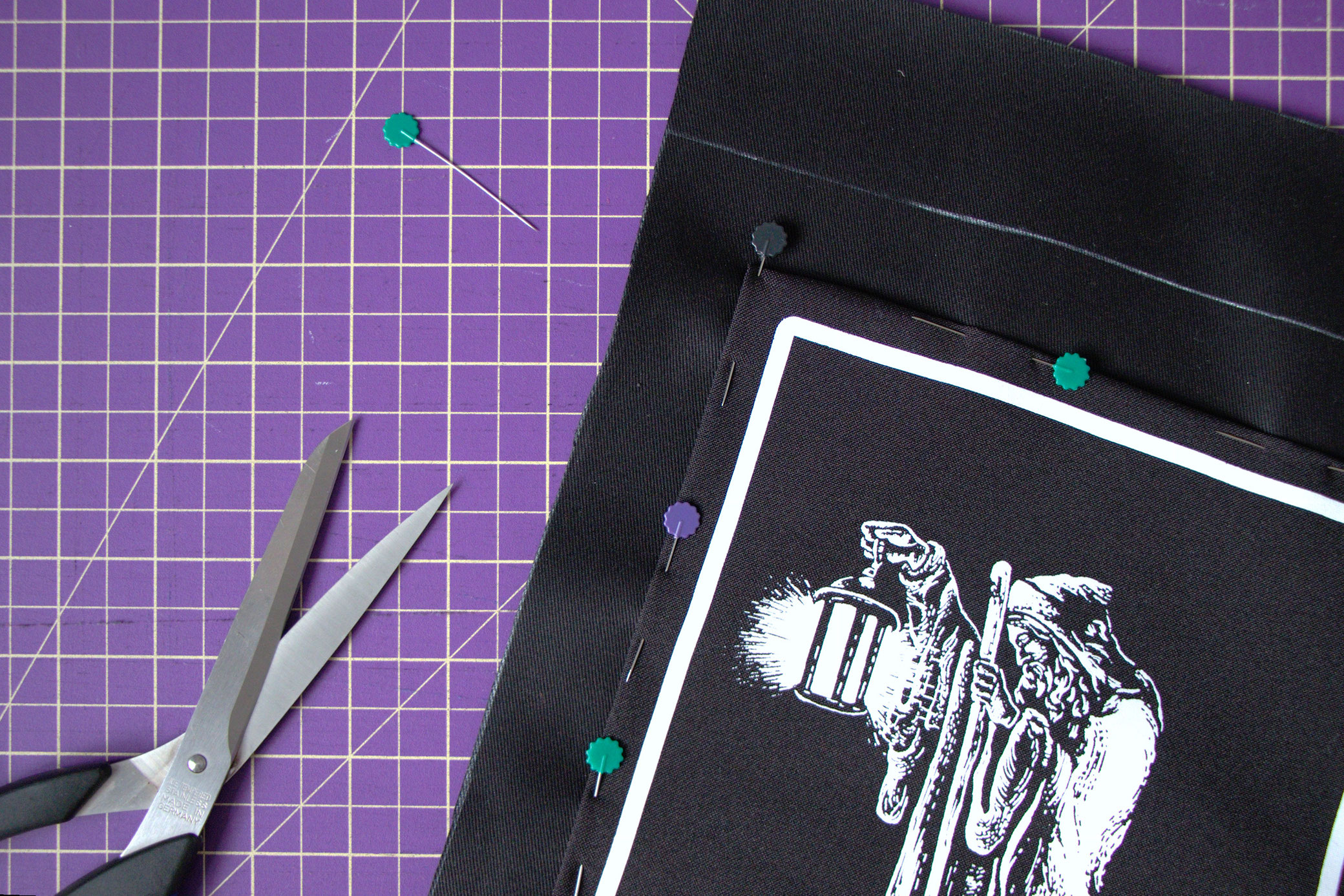 How to make a Back Patch Wall Hanging - Zebraspider Anti-Fashion - as ...