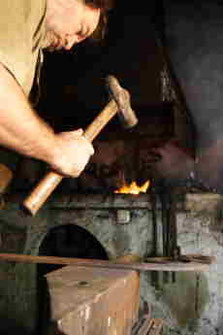 Forja Tradicional (73v.) - ESCUELA DE HERREROS RAMON RECUERO