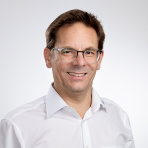 Kontakt & Ansprechpartner - Schweizer Spezialist für Hebebühnen ...