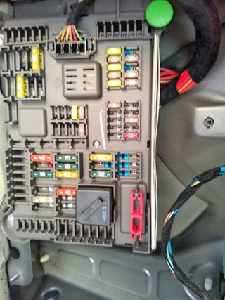 Bmw x5 e70 fuses & relay - Free PDF's