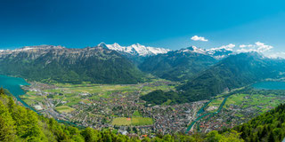 Paragliding in Interlaken, the paragliding capital of the World ...