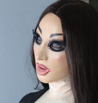 Mask & Co. - Finely Crafted Female and Latex Masks - Bea Miersch
